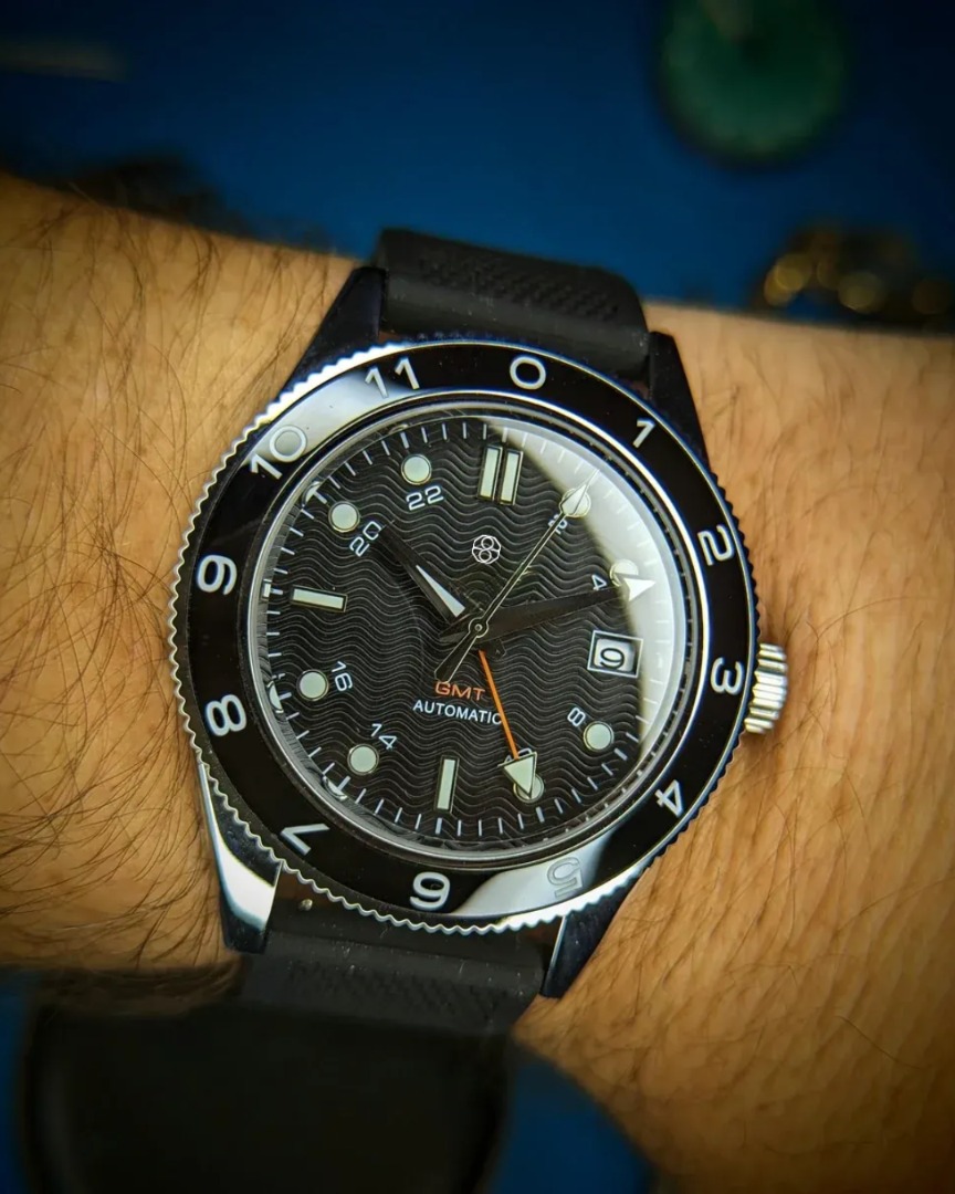 Custom Built Black GMT Bezel Automatic Watch Mod, Men's Fashion ...