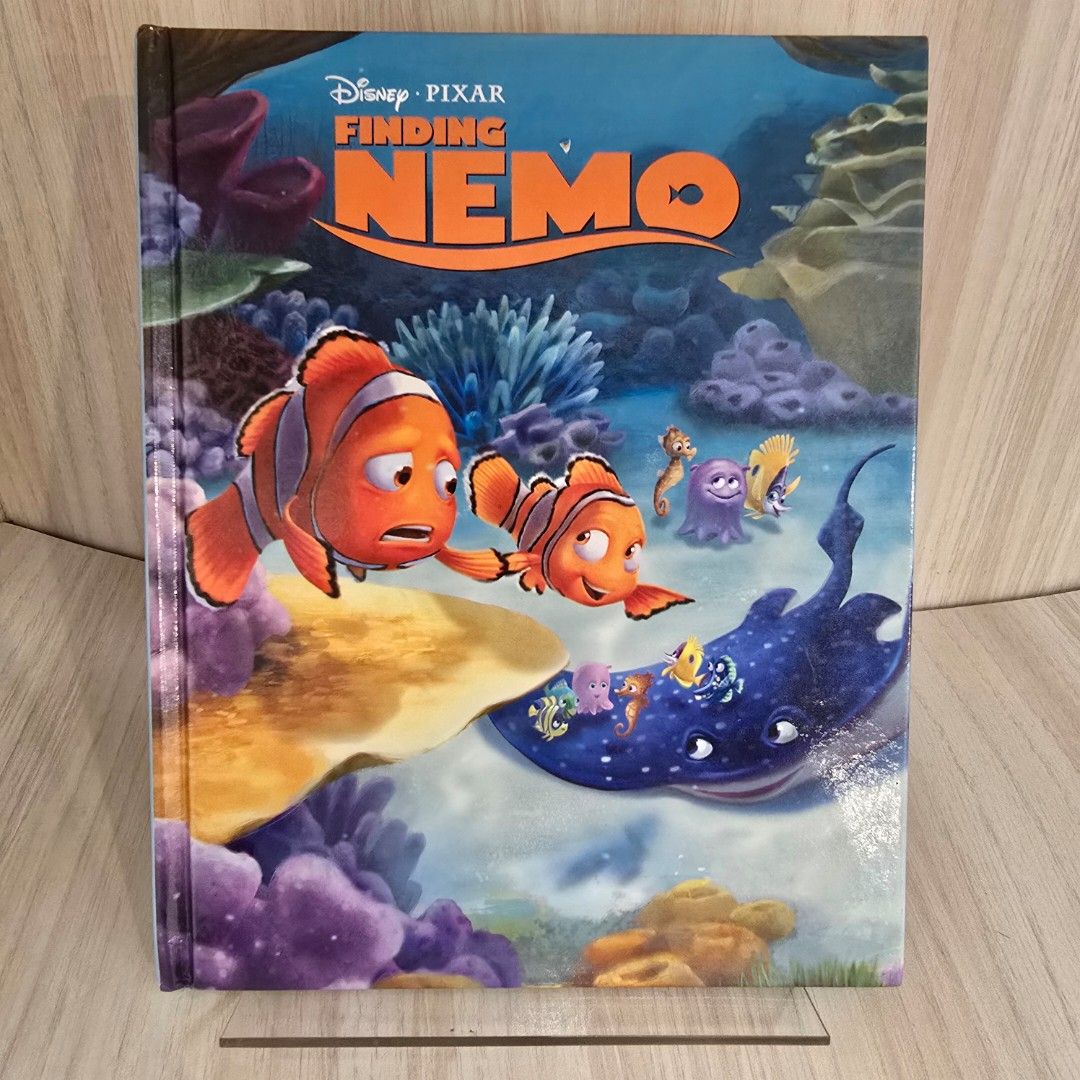 Disney's Pixar's Finding Nemo 📖, Hobbies & Toys, Books & Magazines ...