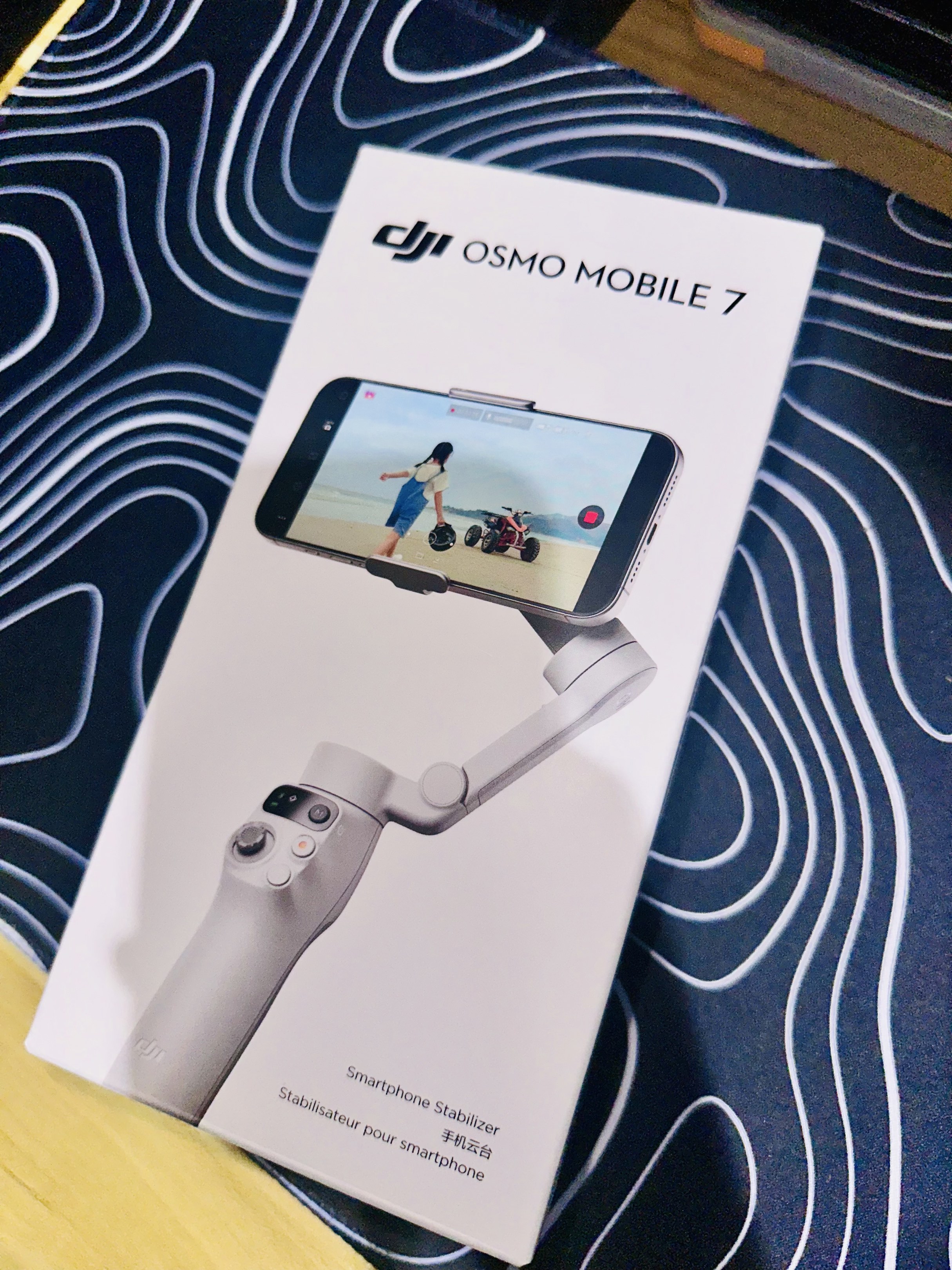 DJI OSMO MOBILE 7, Mobile Phones & Gadgets, Other Gadgets on Carousell