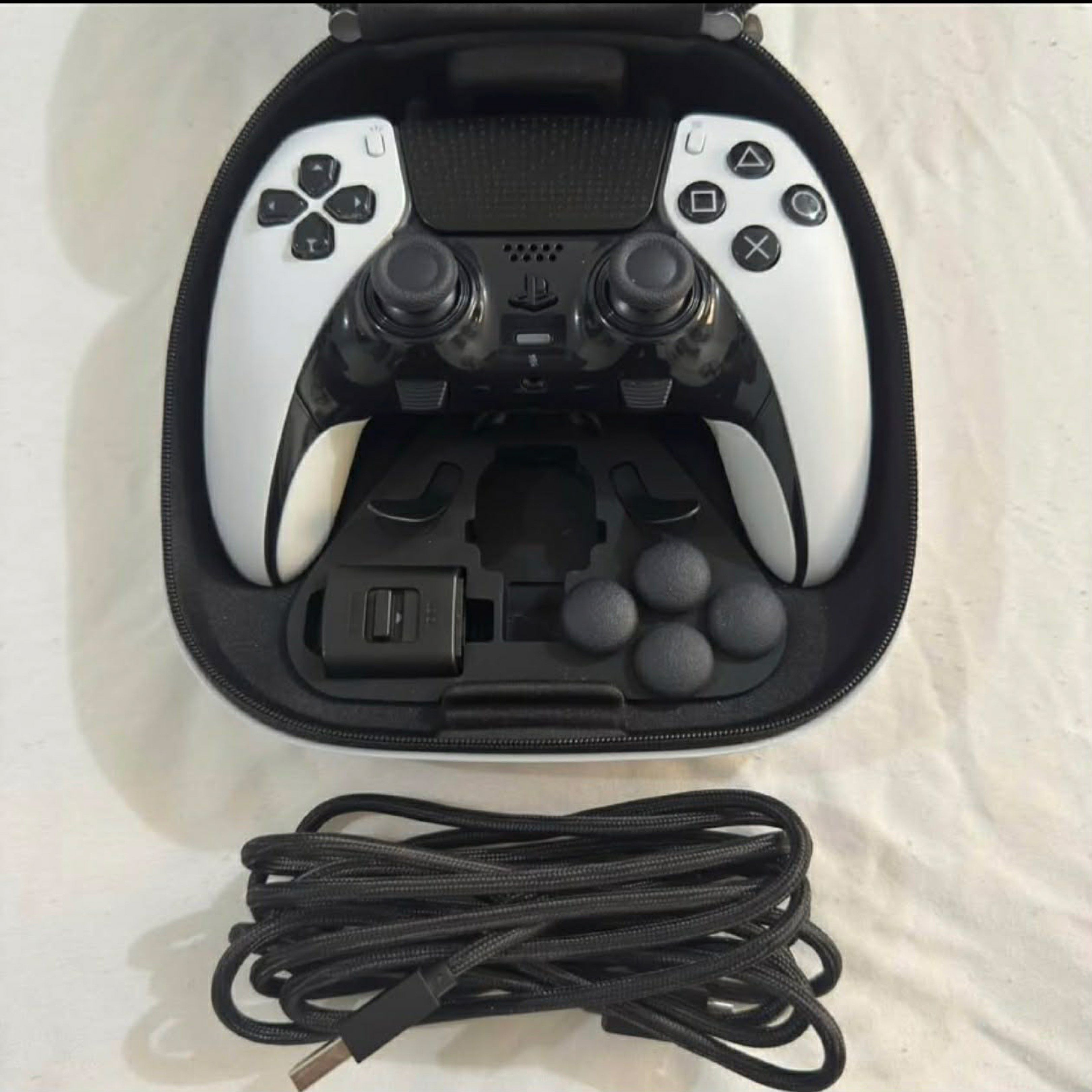 Dualsense Edge Ps5 Controller, Video Gaming, Gaming Accessories, Controllers on Carousell
