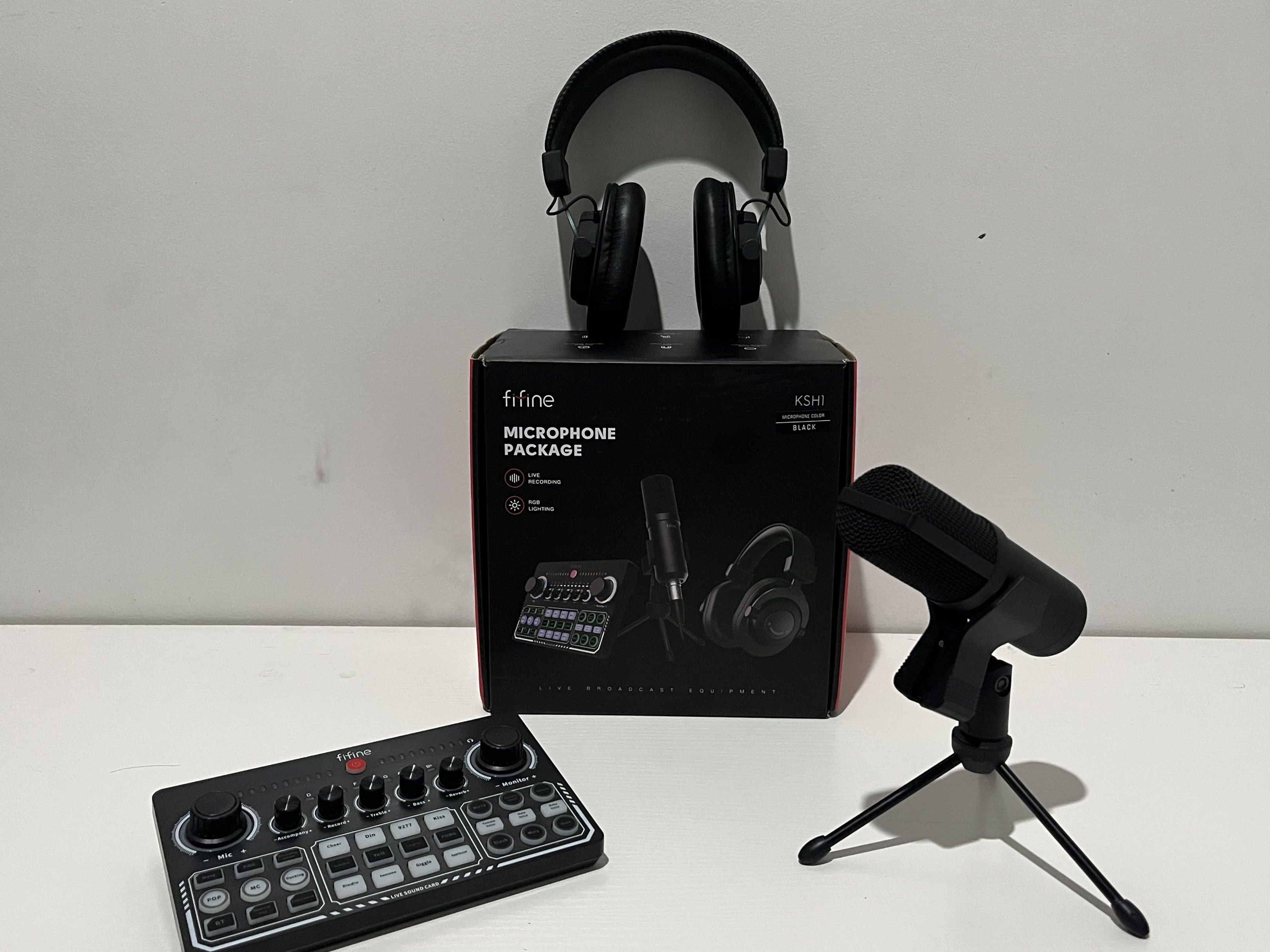Fifine KSH1 (Microphone, Soundcard, and Headphone Kit), Audio ...