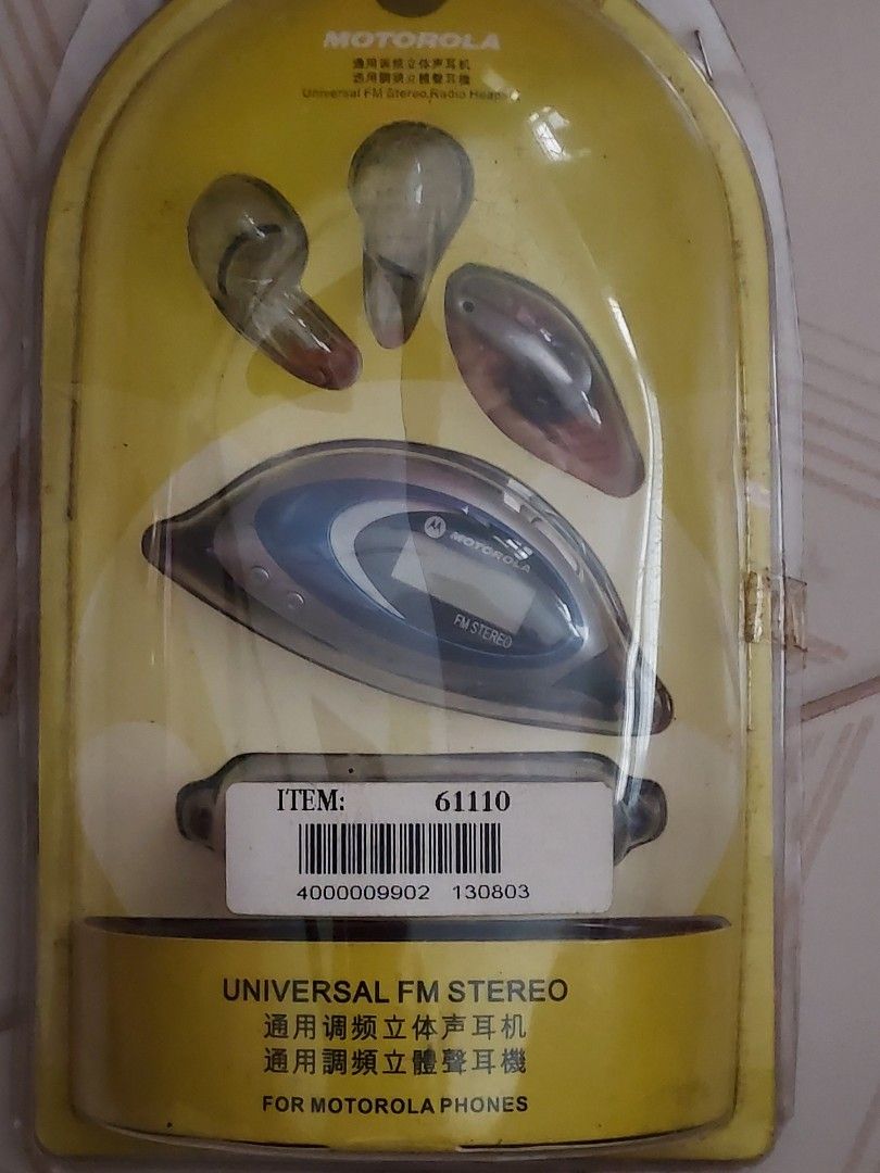 Free Motorola Universal FM Stereo Radio Headset, Audio, Headphones ...