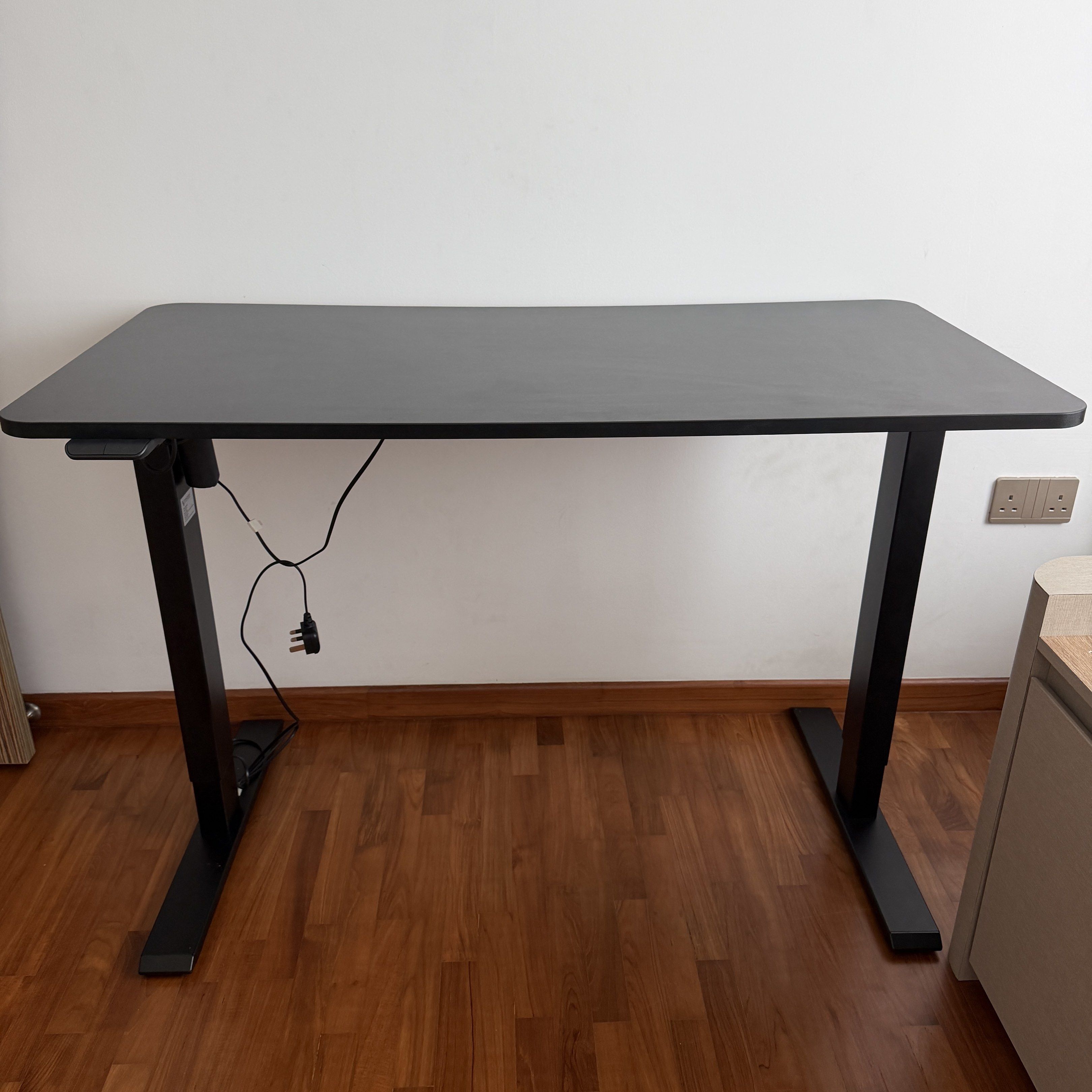 2 x Omnidesk Height Adjustable Standing Desk - Black, Furniture & Home ...