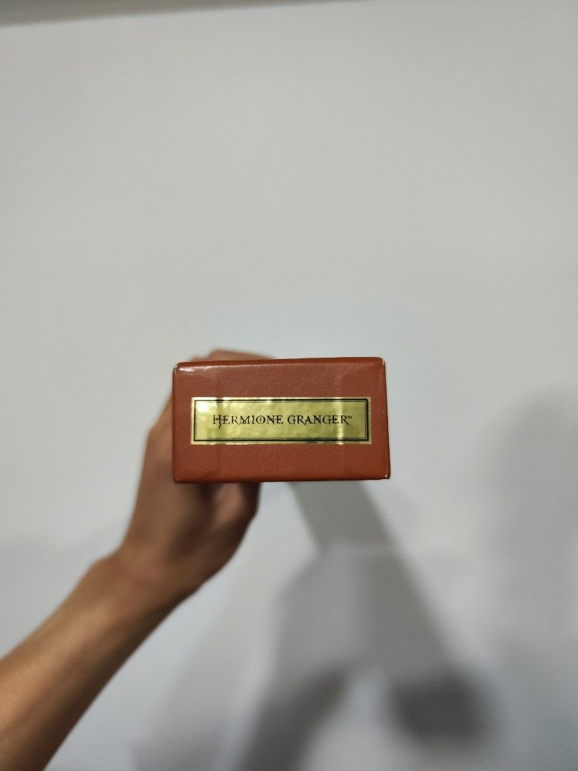 USJ Hermione Granger interactive Wand with Box and Map, Hobbies & Toys ...