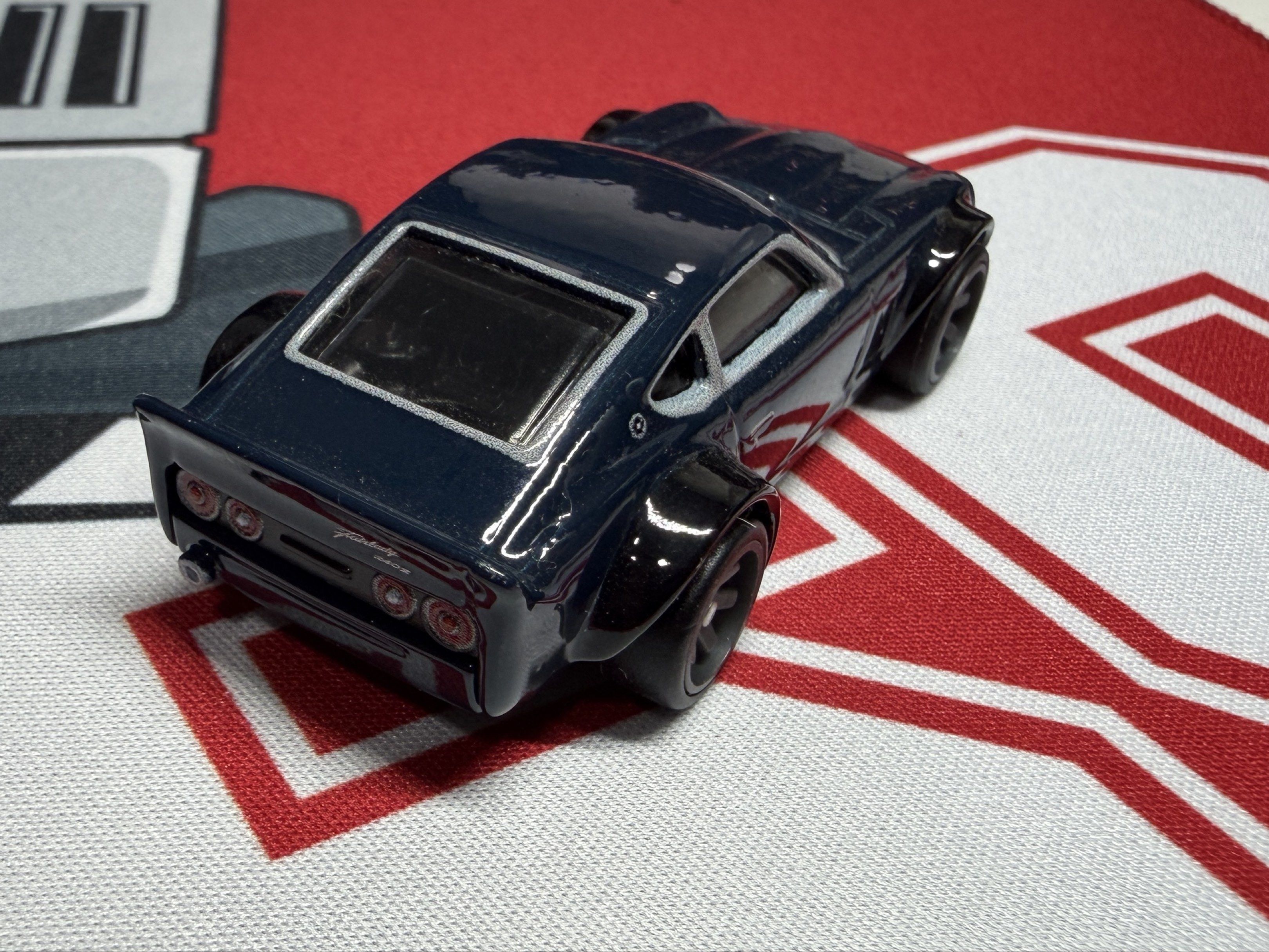 Hot Wheels Premium Nissan Fairlady Z, Hobbies & Toys, Toys & Games on ...