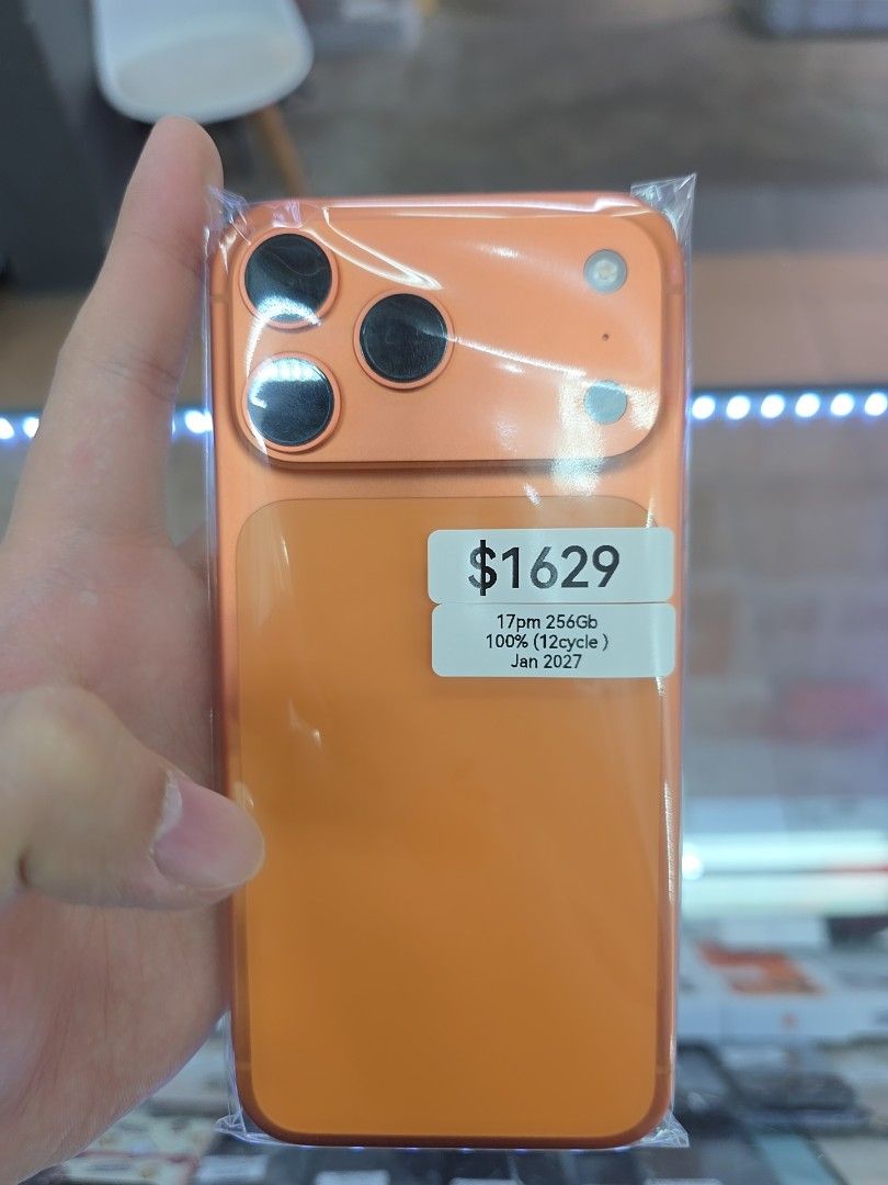 iPhone 17 Pro Max Cosmic Orange 256GB, Mobile Phones & Gadgets, Mobile ...
