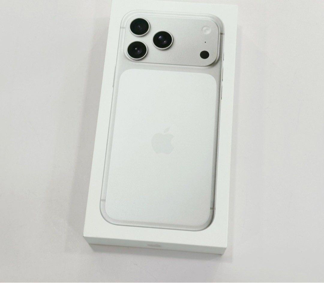 iPhone 17 Pro Silver 256GB, Mobile Phones & Gadgets, Mobile Phones ...