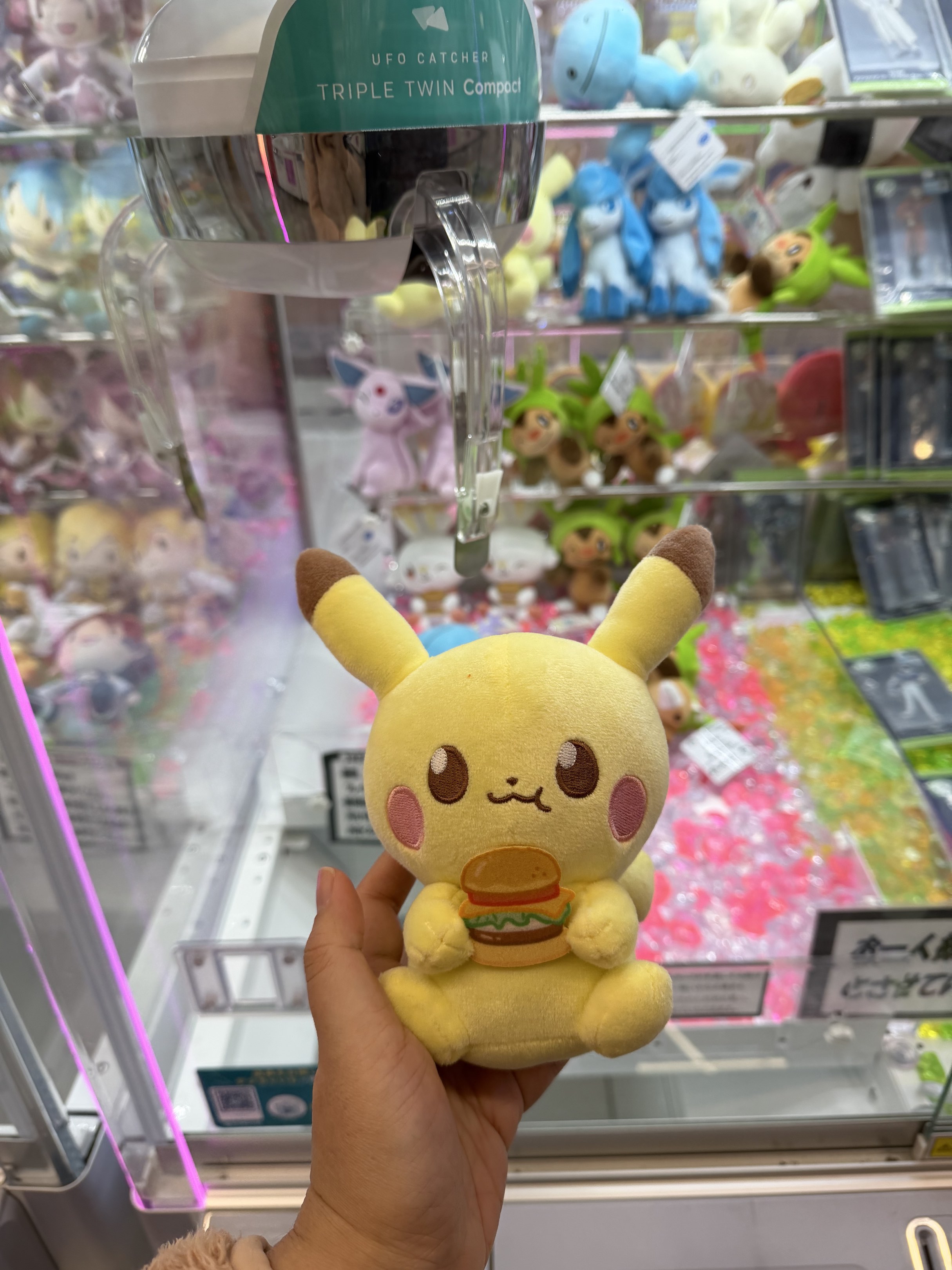 Japan exclusive crane game pikachu pokemon brand new, Hobbies & Toys ...
