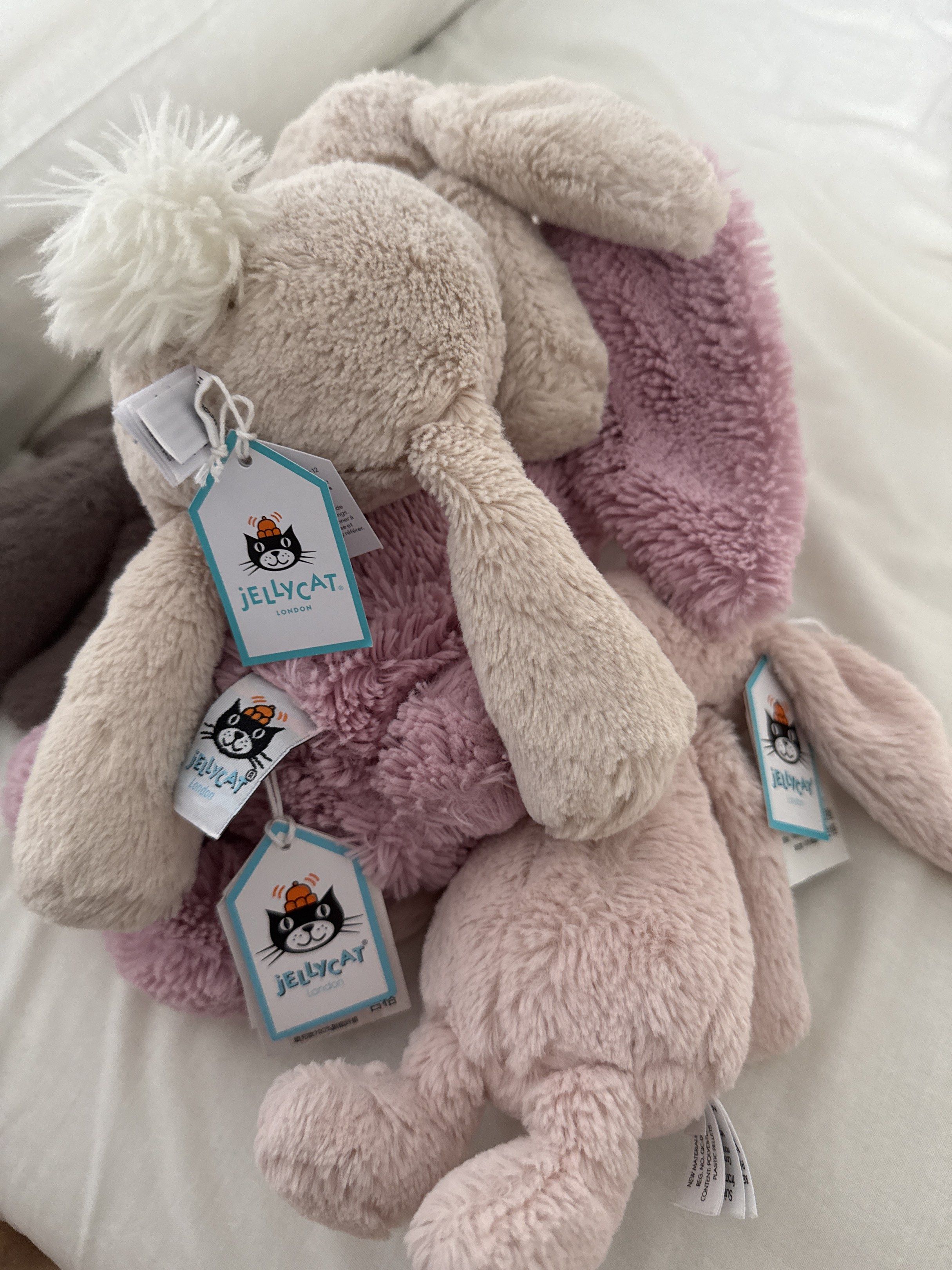 Jellycat Bashful Bunny, Hobbies & Toys, Toys & Games on Carousell