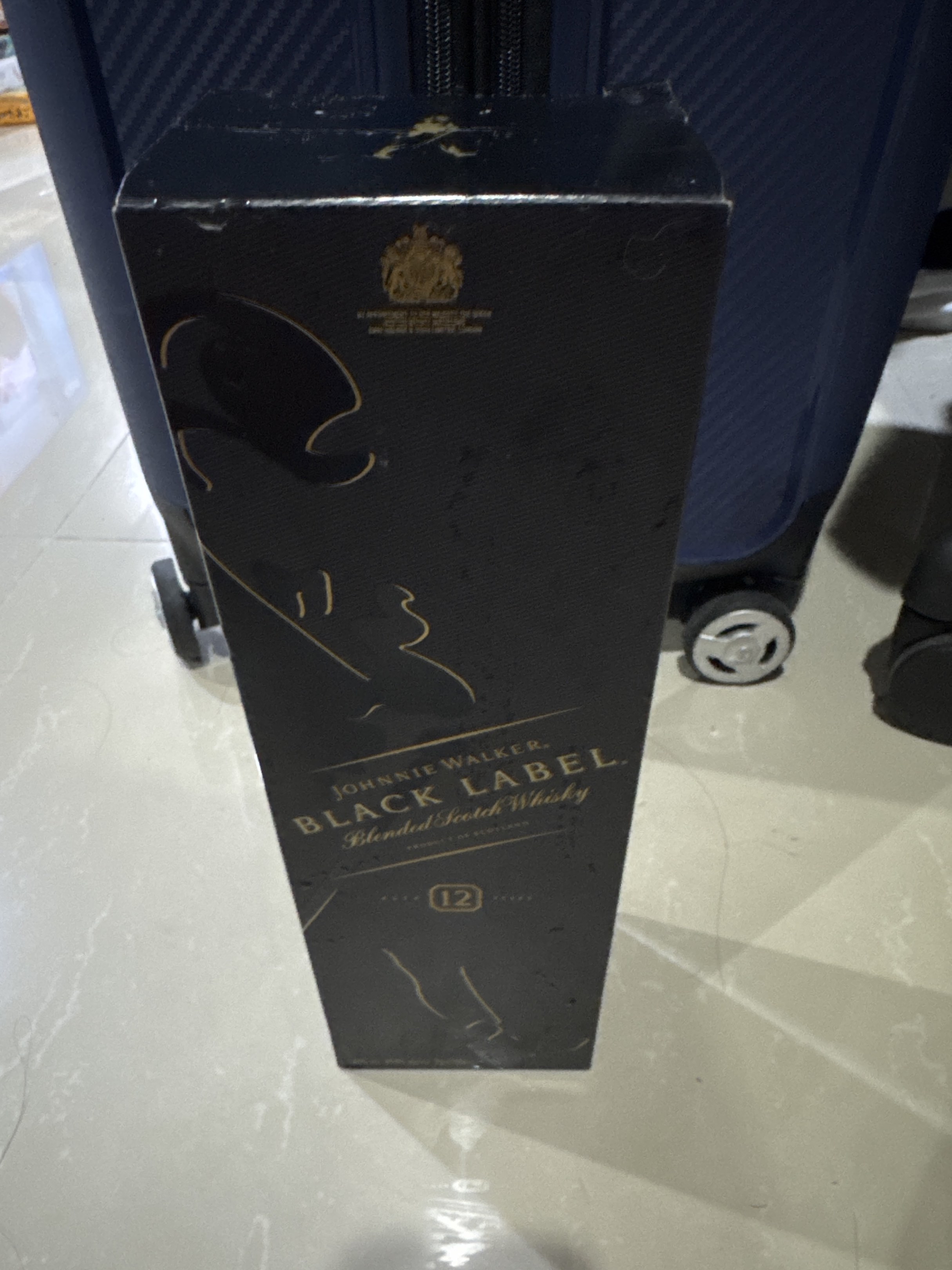 Johnnie Walker Black Label Blended Scotch Whisky, Food & Drinks ...