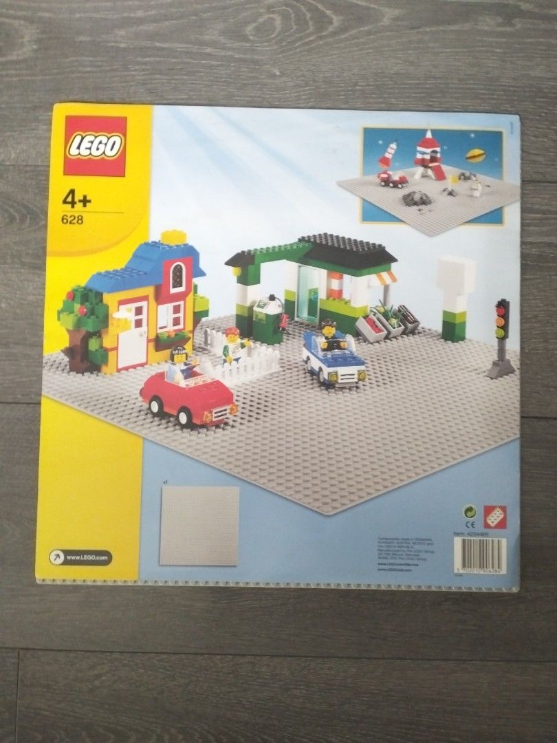 LEGO 628 Baseplate and Town Set, Hobbies & Toys, Toys & Games on Carousell