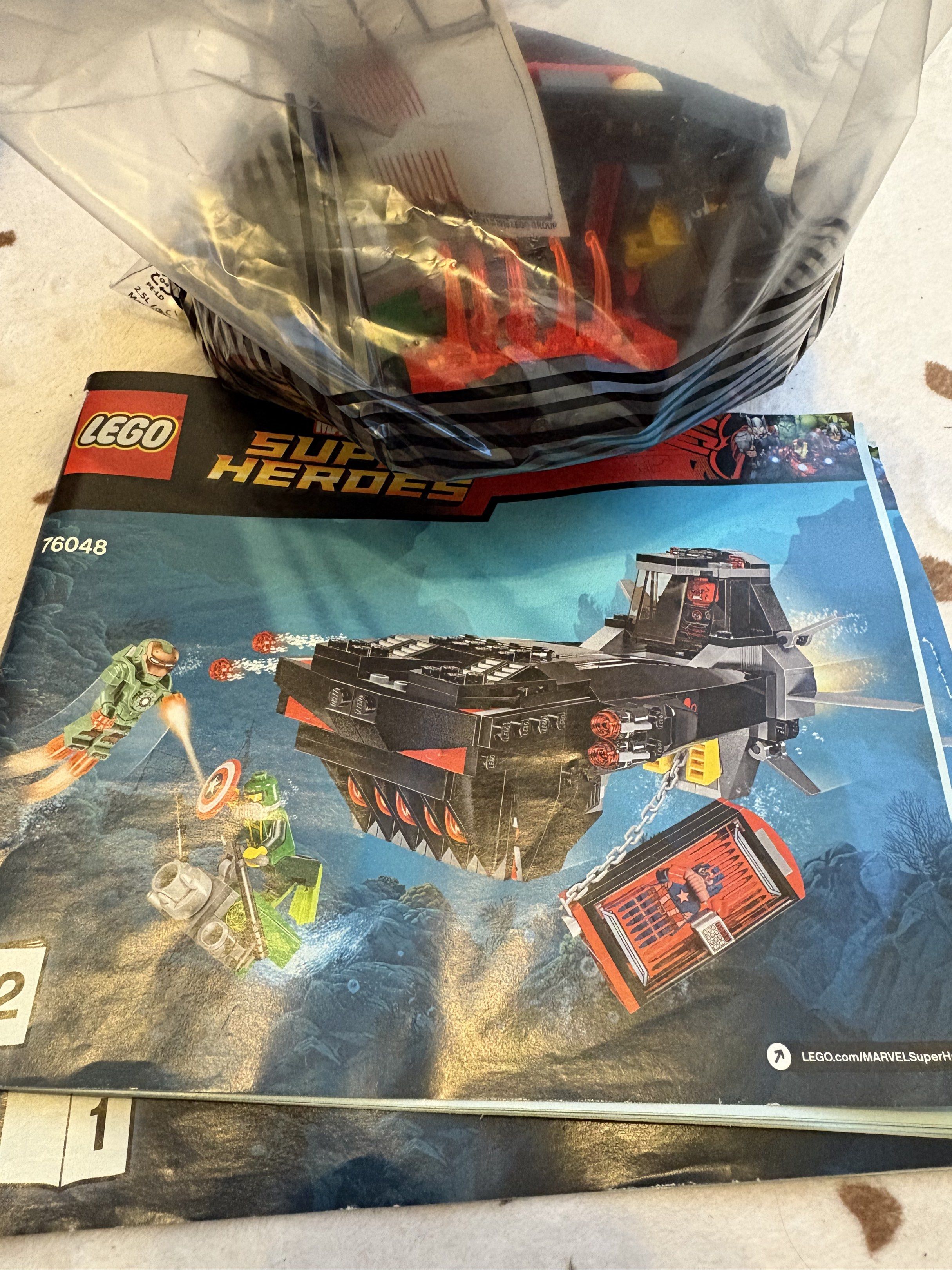 LEGO Marvel Super Heroes Iron Skull Sub Attack 76048, Hobbies & Toys ...