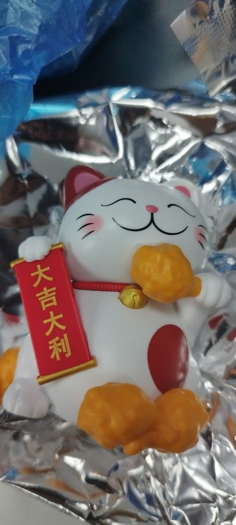 Lucky Cat Figurine - Good Fortune, Hobbies & Toys, Toys & Games on ...