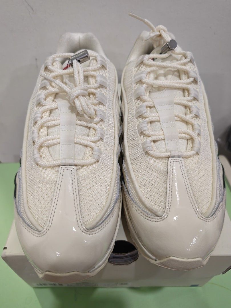 Nike Air Max 95 Undefeated sail, Men's Fashion, Footwear, Sneakers on ...