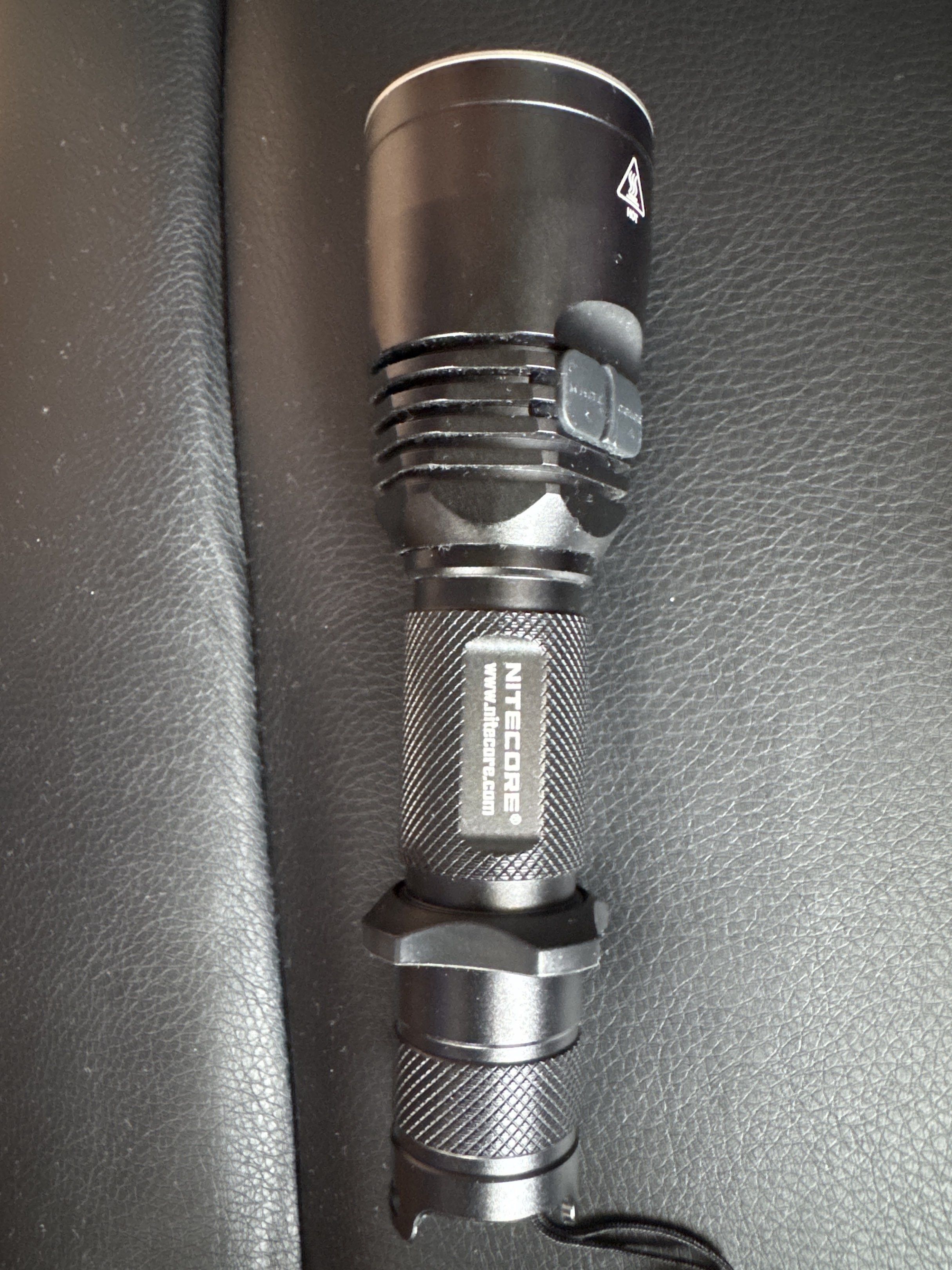 Nitecore Chameleon CU6 Flashlight, Sports Equipment, Hiking & Camping ...