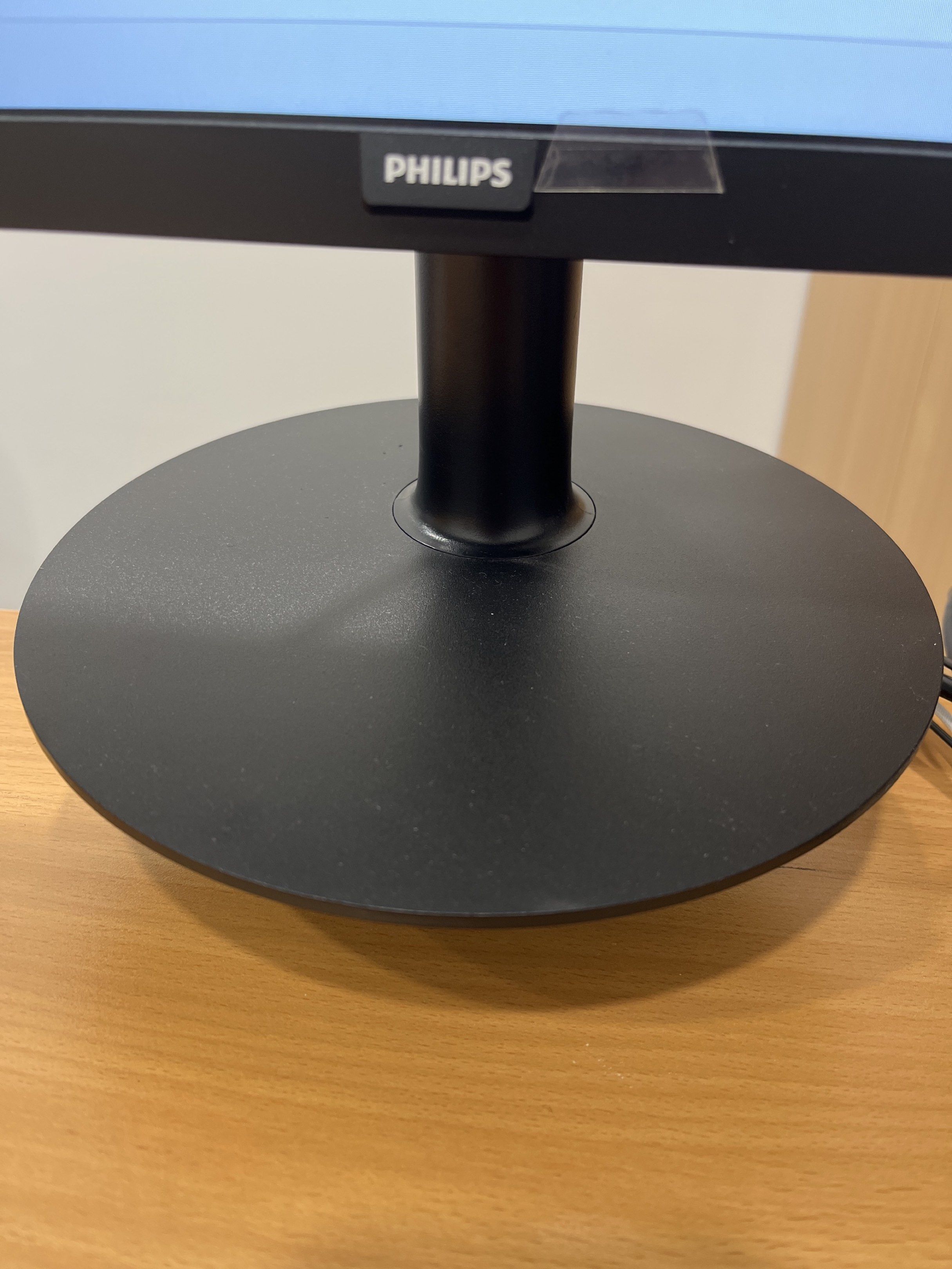 Philips Monitor Stand, TV & Home Appliances, Kitchen Appliances, Hand ...