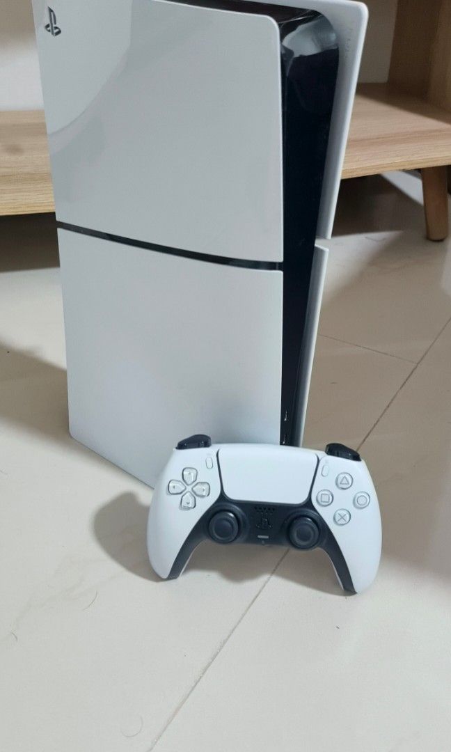 PlayStation 5 with controller 1TB PS5, Video Gaming, Video Game ...