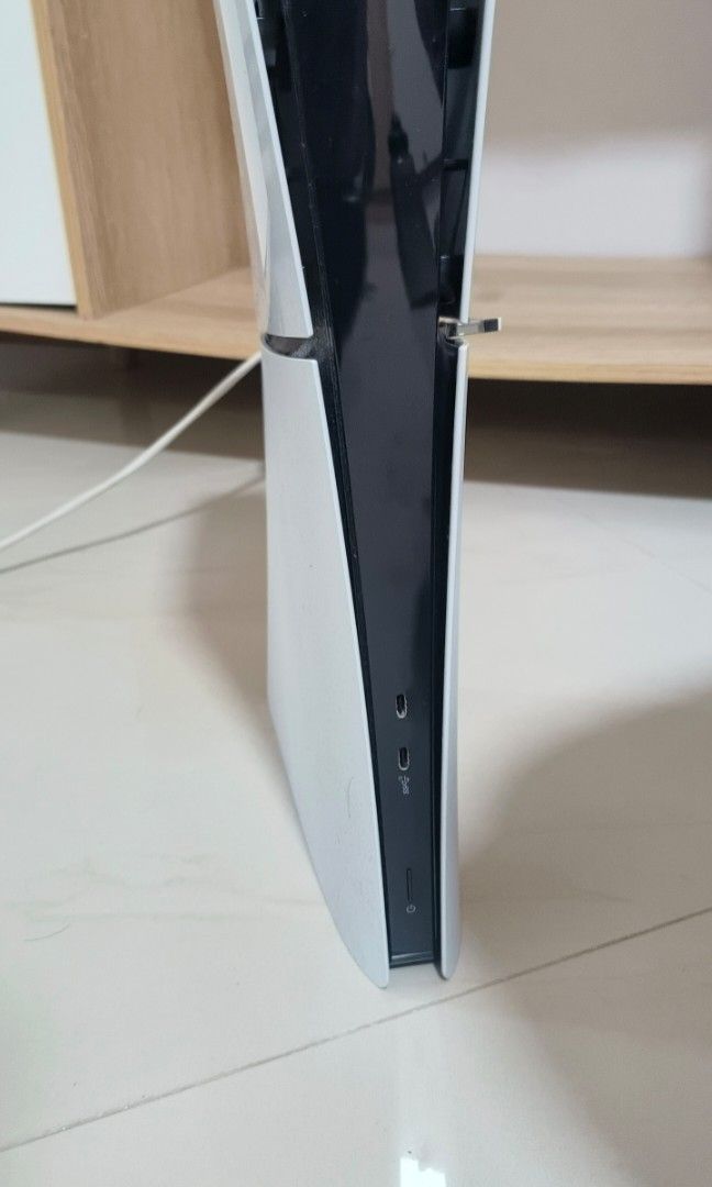 PlayStation 5 with controller 1TB PS5, Video Gaming, Video Game ...