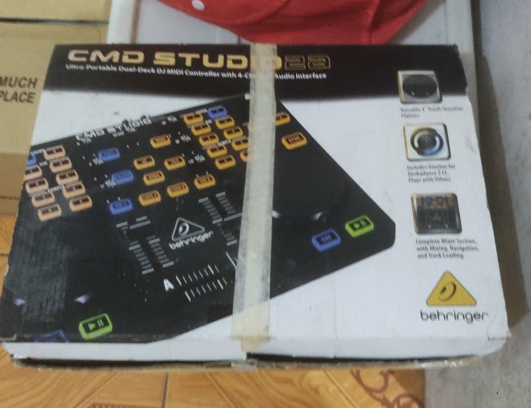 Portable DJ 2-channel turntables - CMD Studio 2A (Behringer), Audio ...