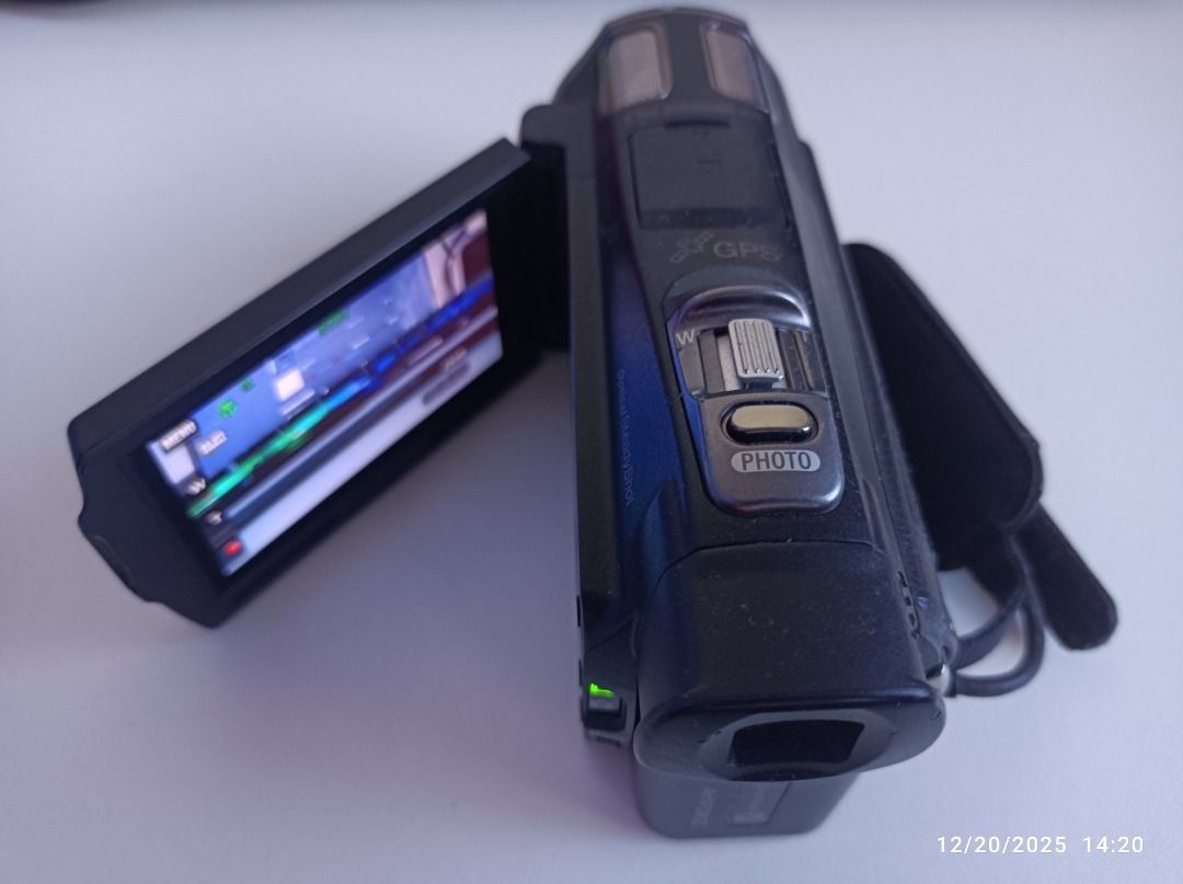 Sony Camcorder, Photography, Cameras on Carousell