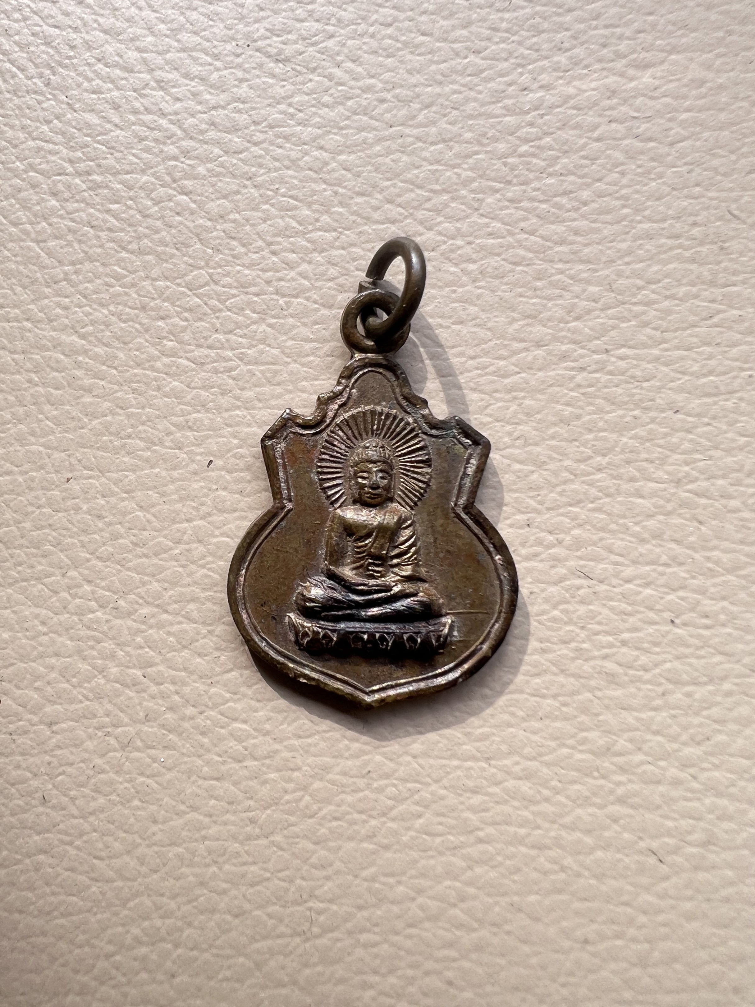 Sri Maha Bodhi Coin, Prachinburi, Hobbies & Toys, Religious Items on ...