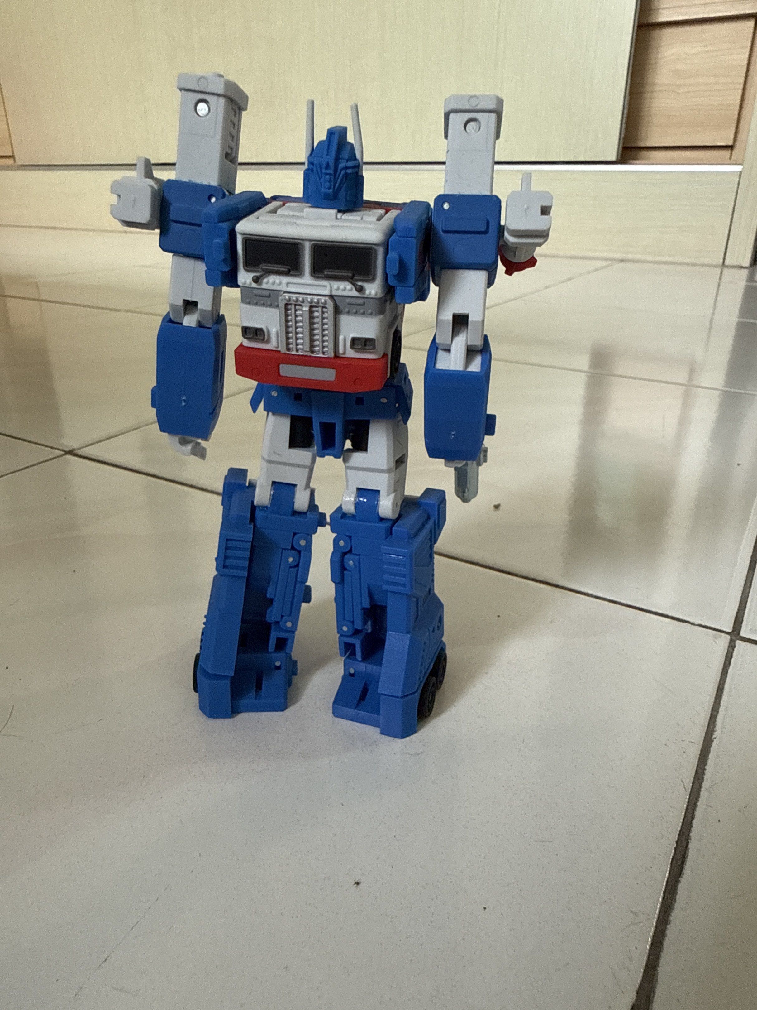 Transformers G1 Ultra Magnus mech fans toys MFT, Hobbies & Toys, Toys ...
