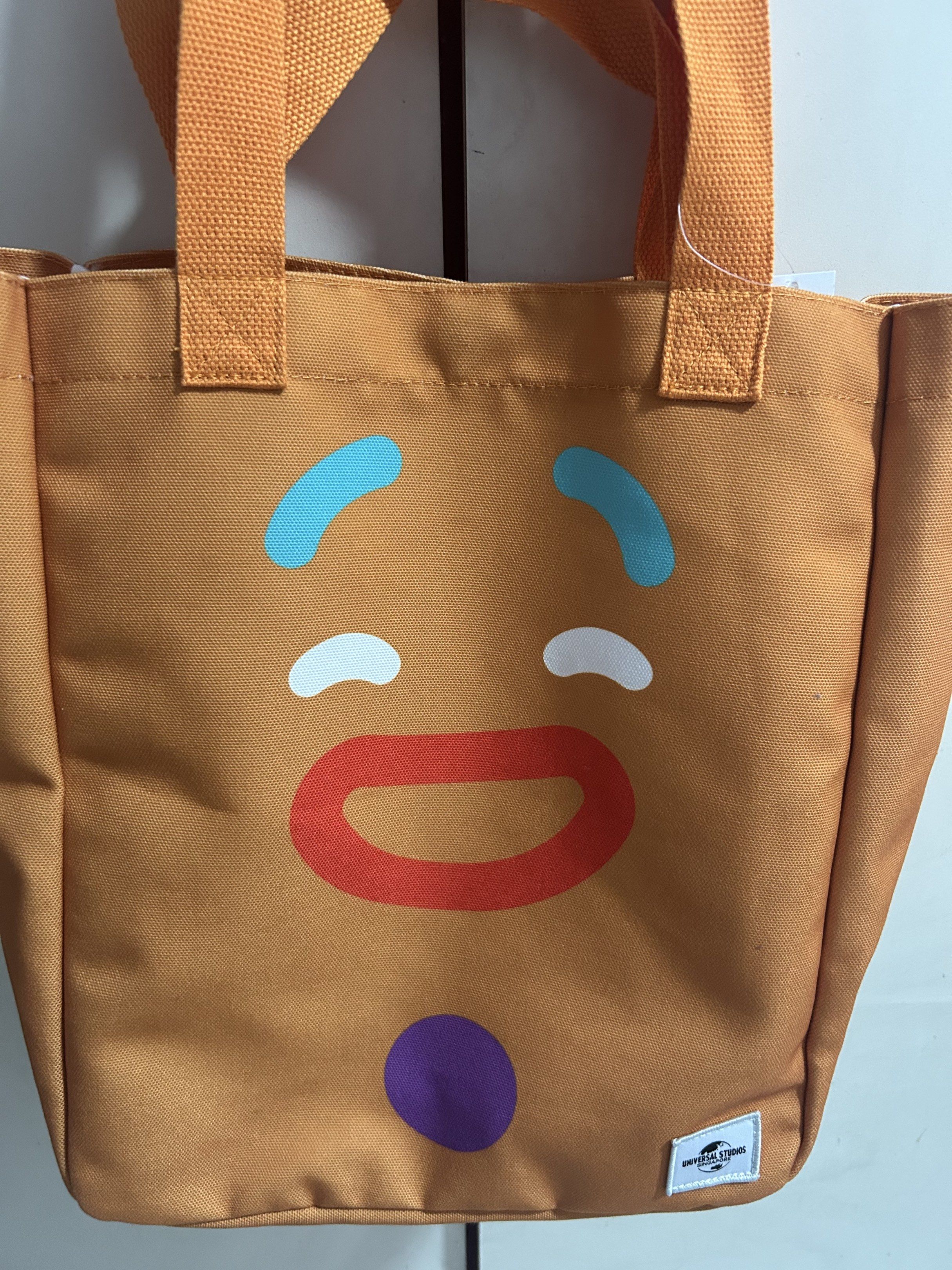 Universal Studios Gingerbread Man Tote Bag, Women's Fashion, Bags ...