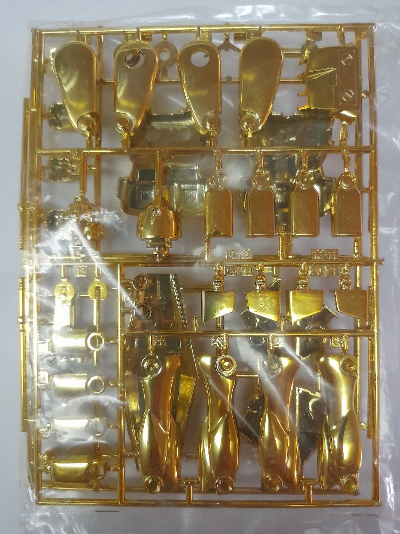 Vintage 1987 1/144 Scale GOLD RX-78 Gundam LIMITED VERSION Bandai ...