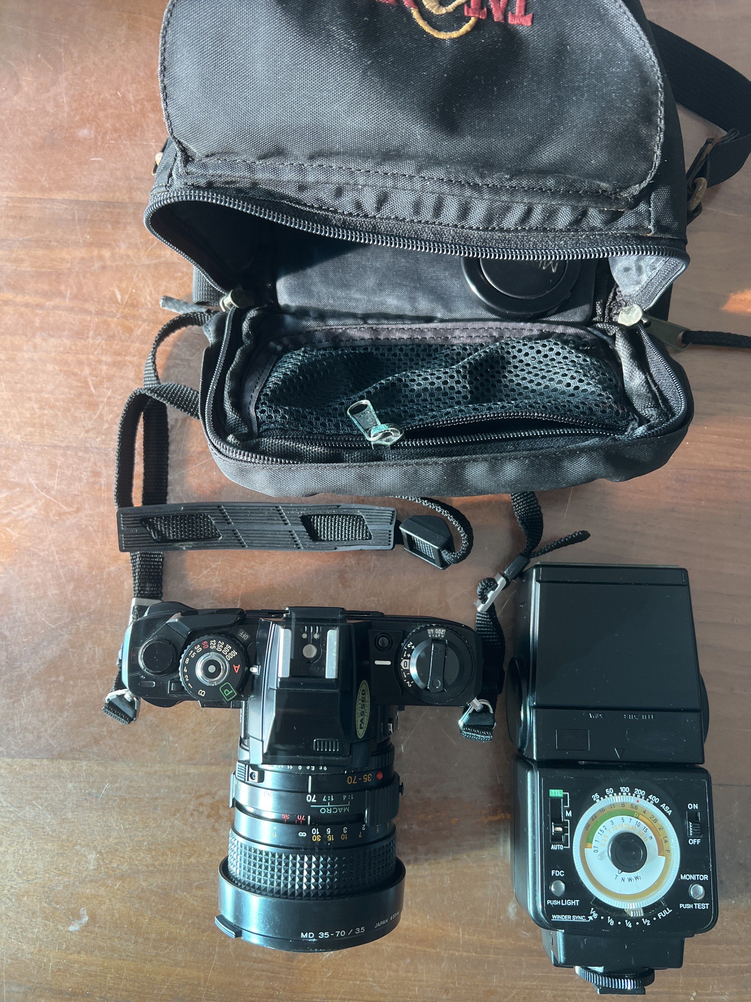 Vintage Minolta x700 Camera Set with Flashlight & Bag and Flash As-is ...