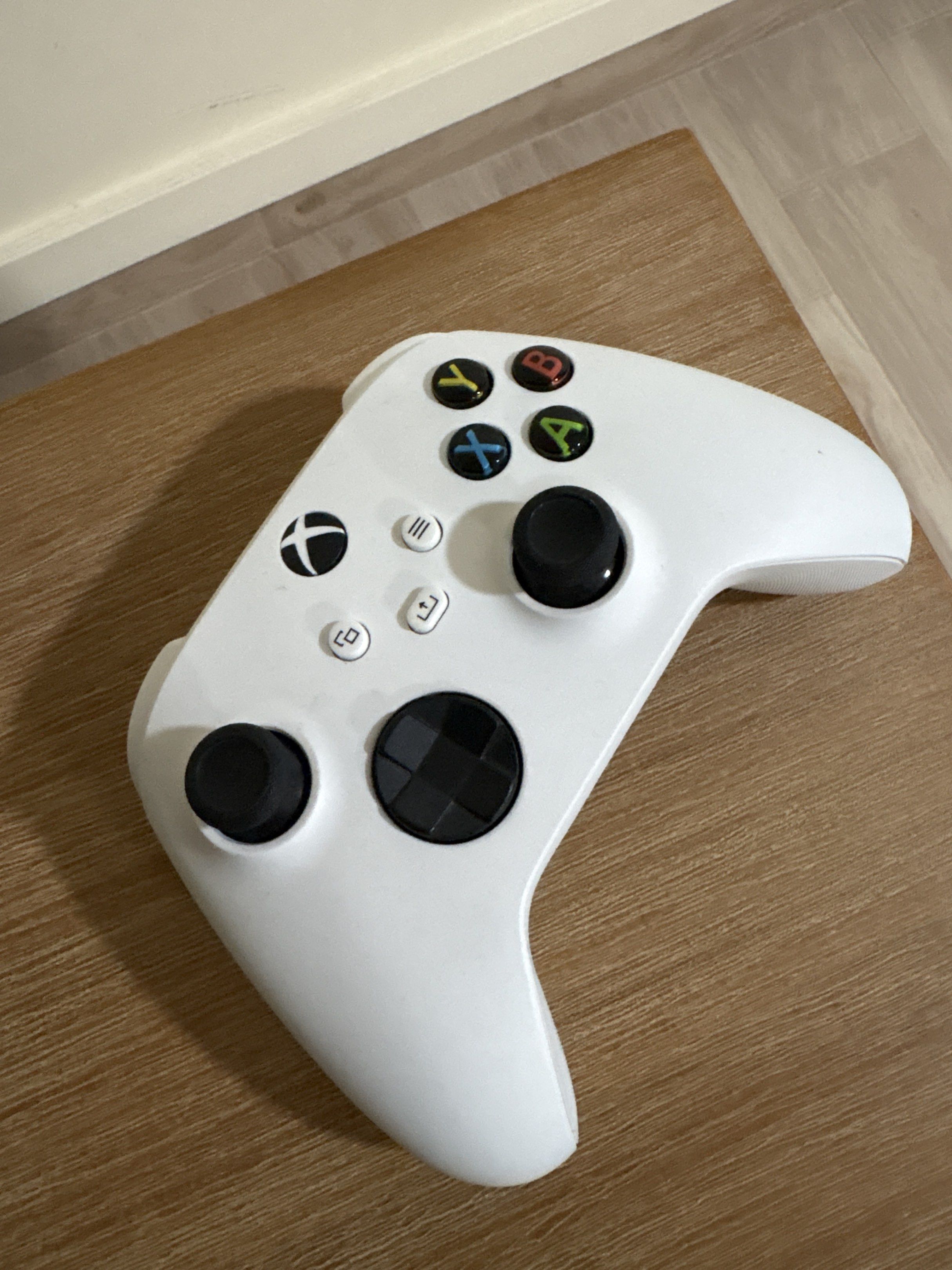Xbox Series X/S Wireless Controller - White, Video Gaming, Gaming ...