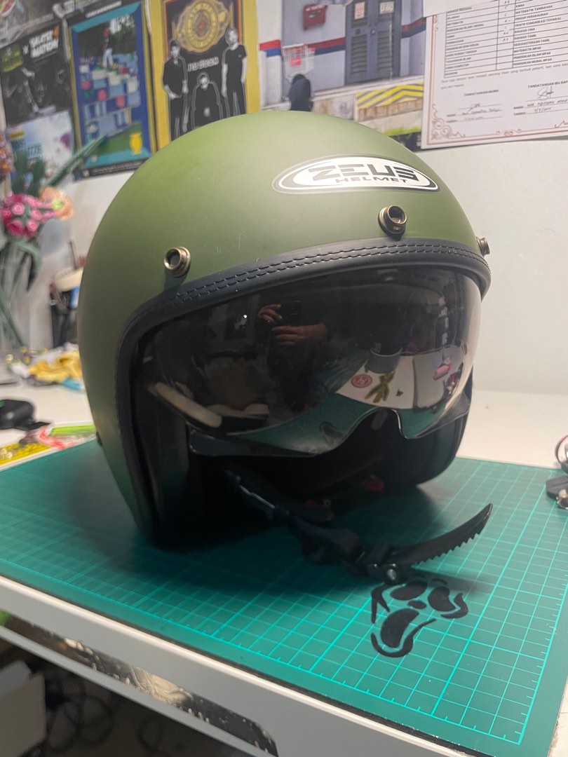 ZEUS HELMET CLASSIC RETRO WITH VISOR, Motorbikes on Carousell