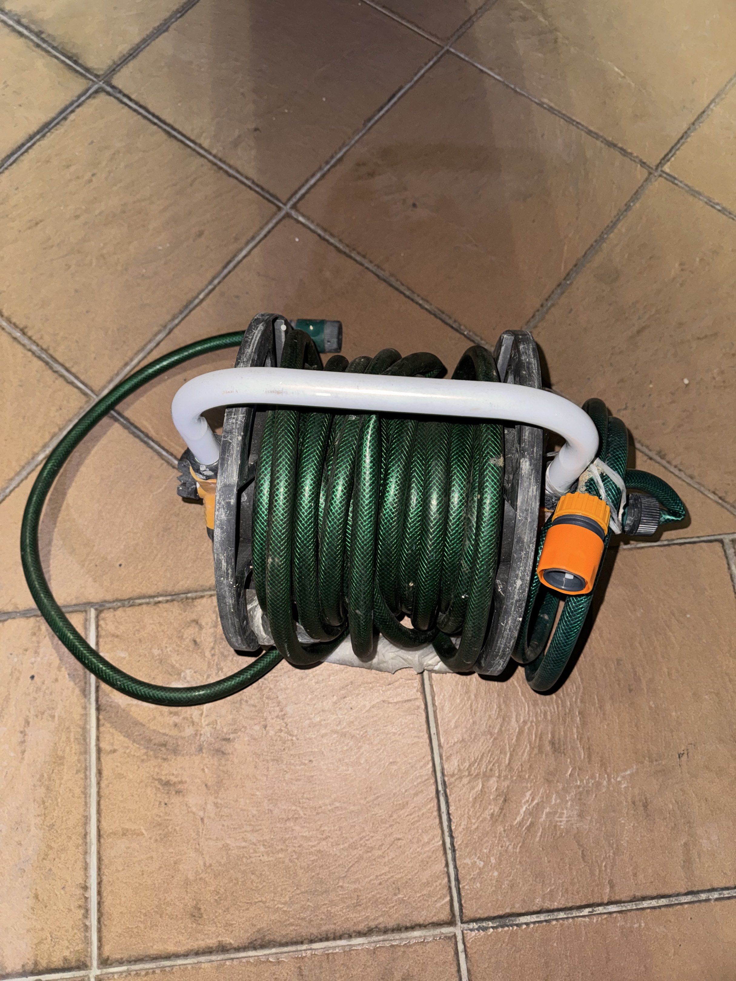 100cm hose, Furniture & Home Living, Gardening, Hose and Watering ...