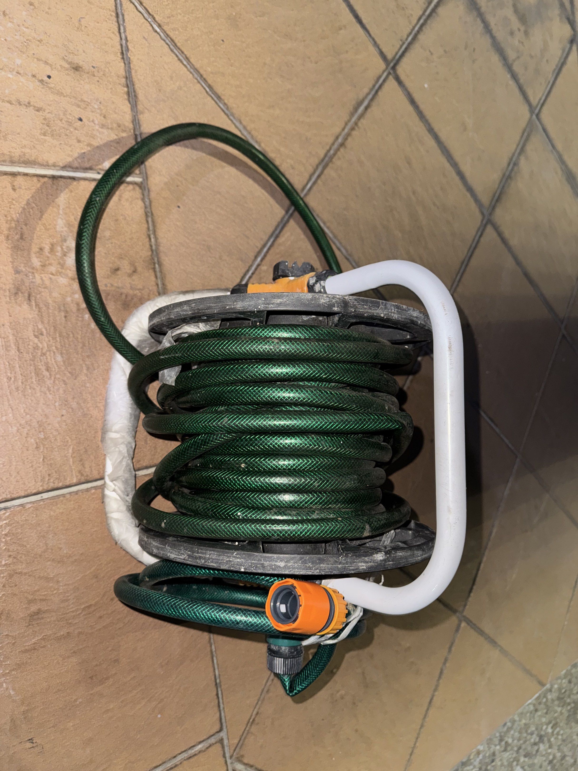 100cm hose, Furniture & Home Living, Gardening, Hose and Watering ...