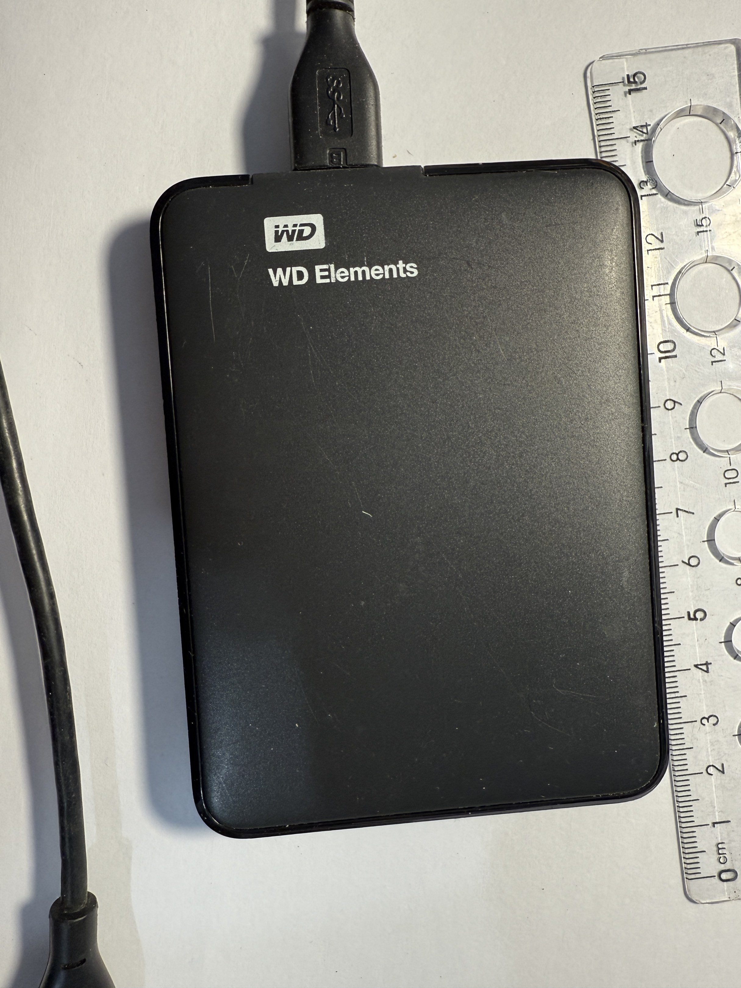 1T WD Elements 威騰行動硬碟 外接硬碟, 電腦及科技產品, 電腦周邊產品, 硬碟及儲存裝置在旋轉拍賣