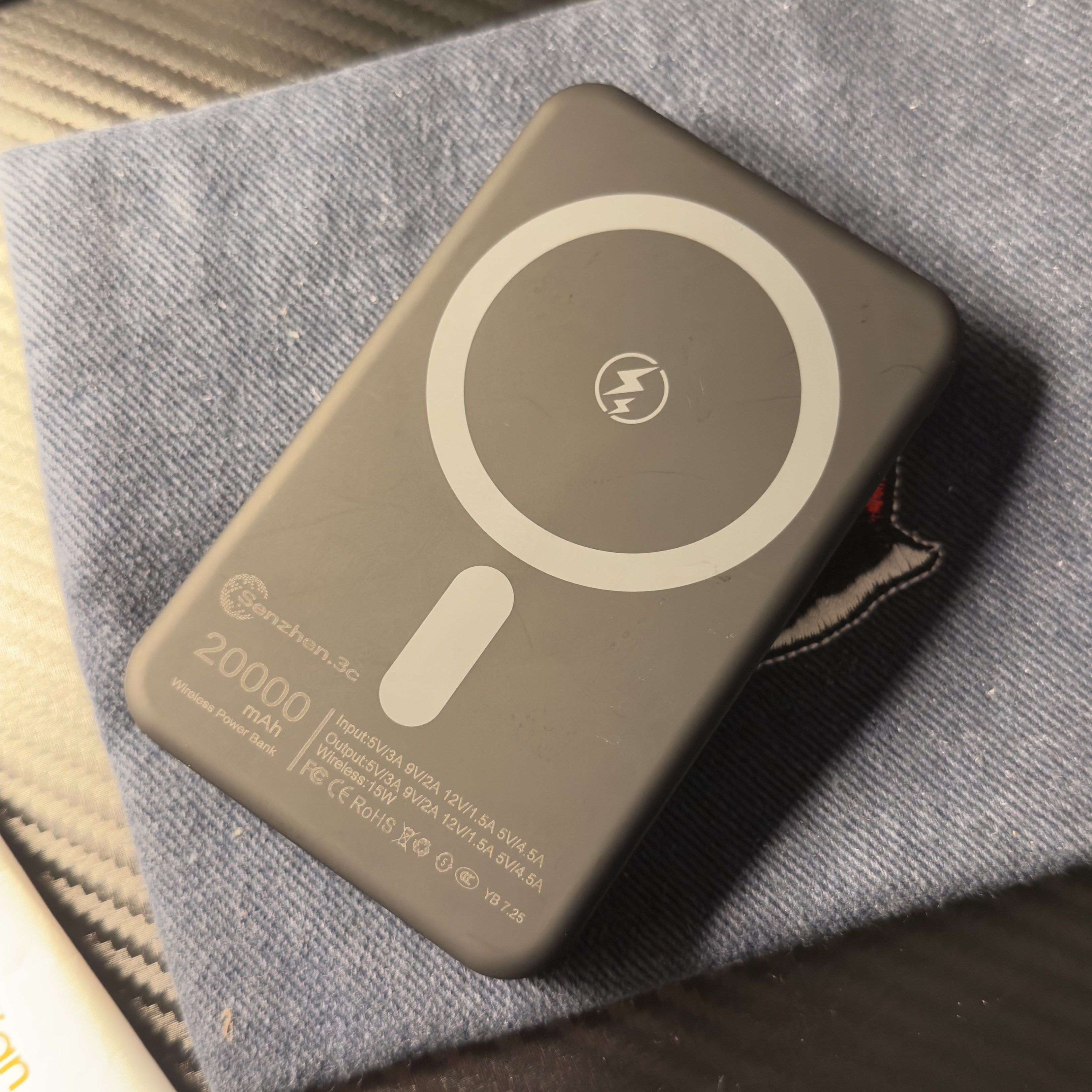 20000mAh Wireless Power Bank (MagSafe), Mobile Phones & Gadgets, Mobile ...