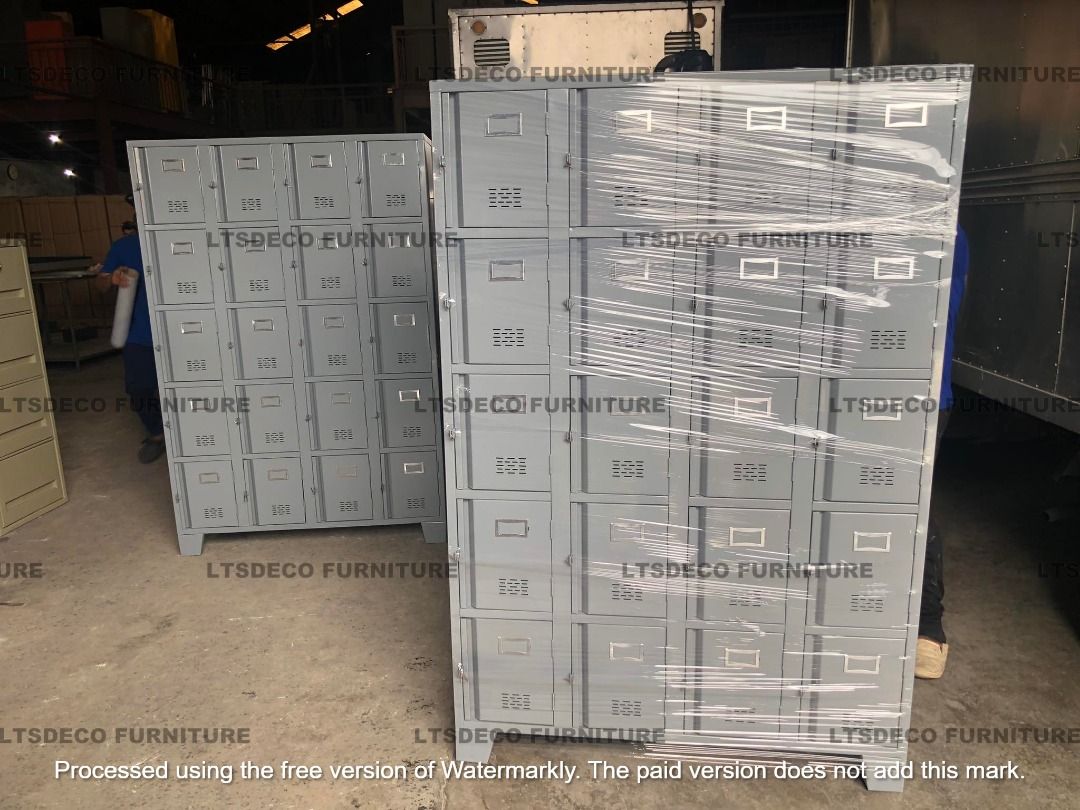 20 DOOR STEEL LOCKER OFFICE PARTITION, Furniture & Home Living, Office ...