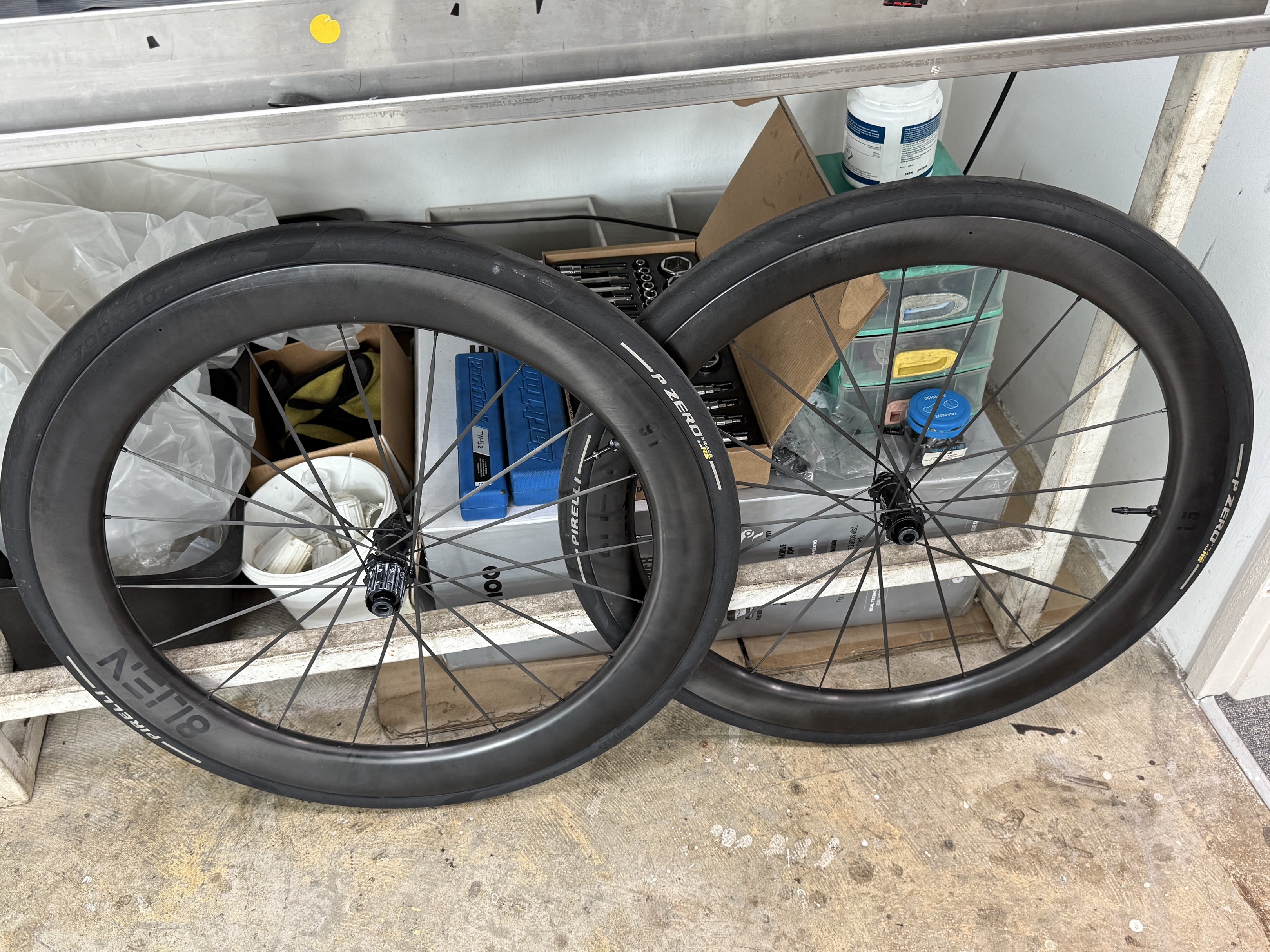 8lien Carbon 50/60 Wheelset with Tyres, Sports Equipment, Bicycles ...