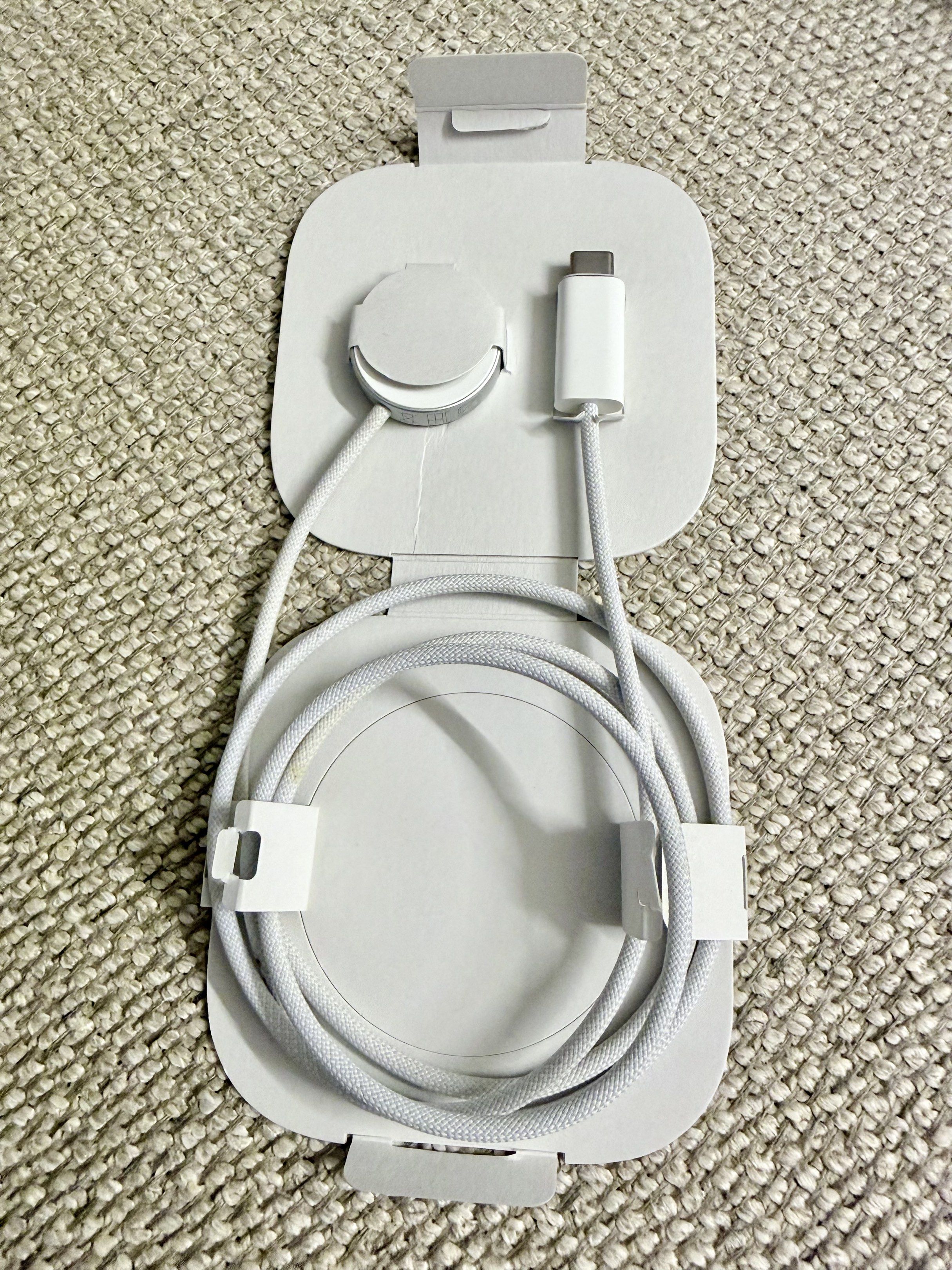 Apple Watch Ultra 1 with new blue Trail Loop, Mobile Phones & Gadgets ...