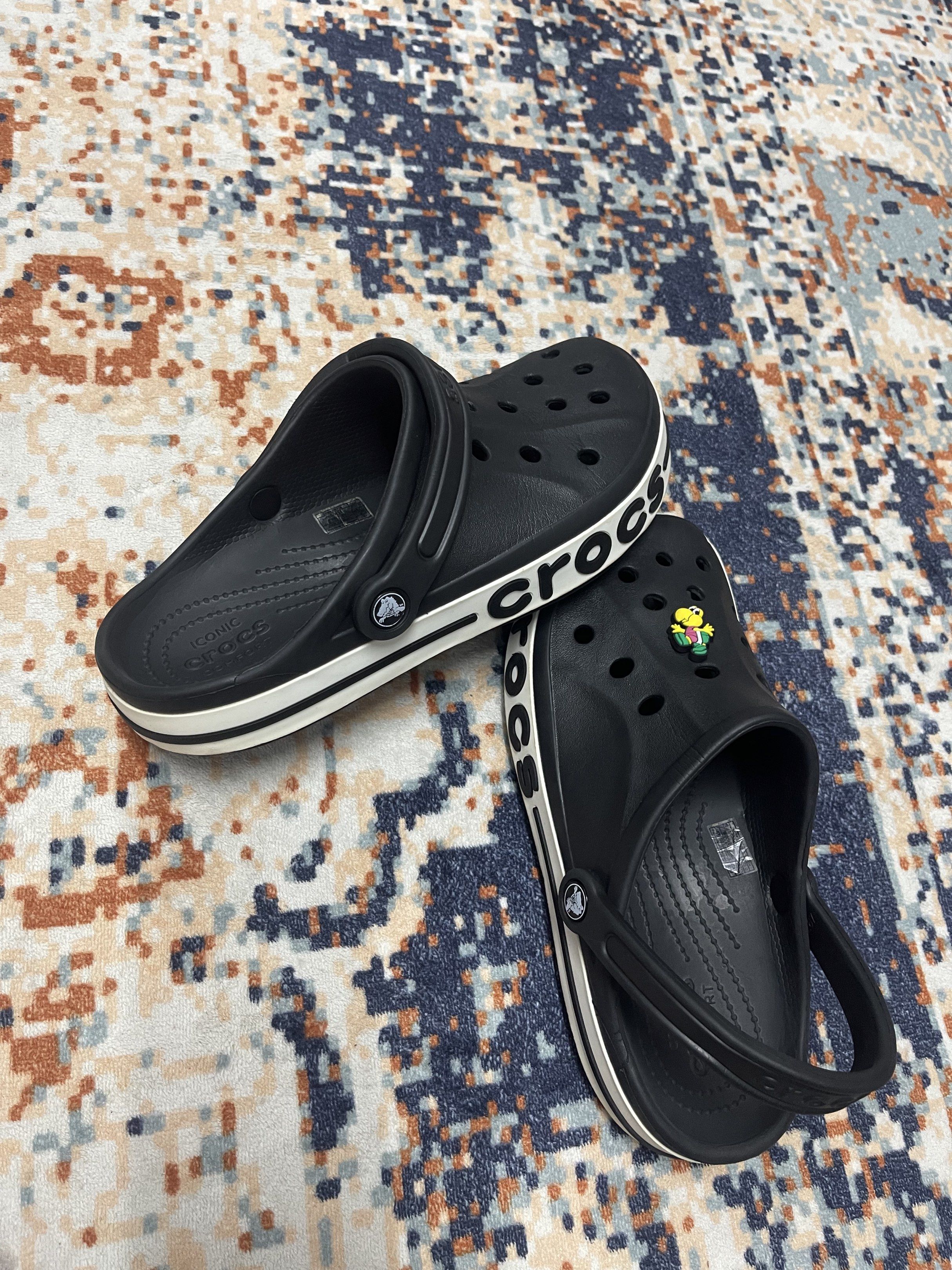 Crocs Classic Clog Black White, Men's Fashion, Footwear, Flipflops and ...