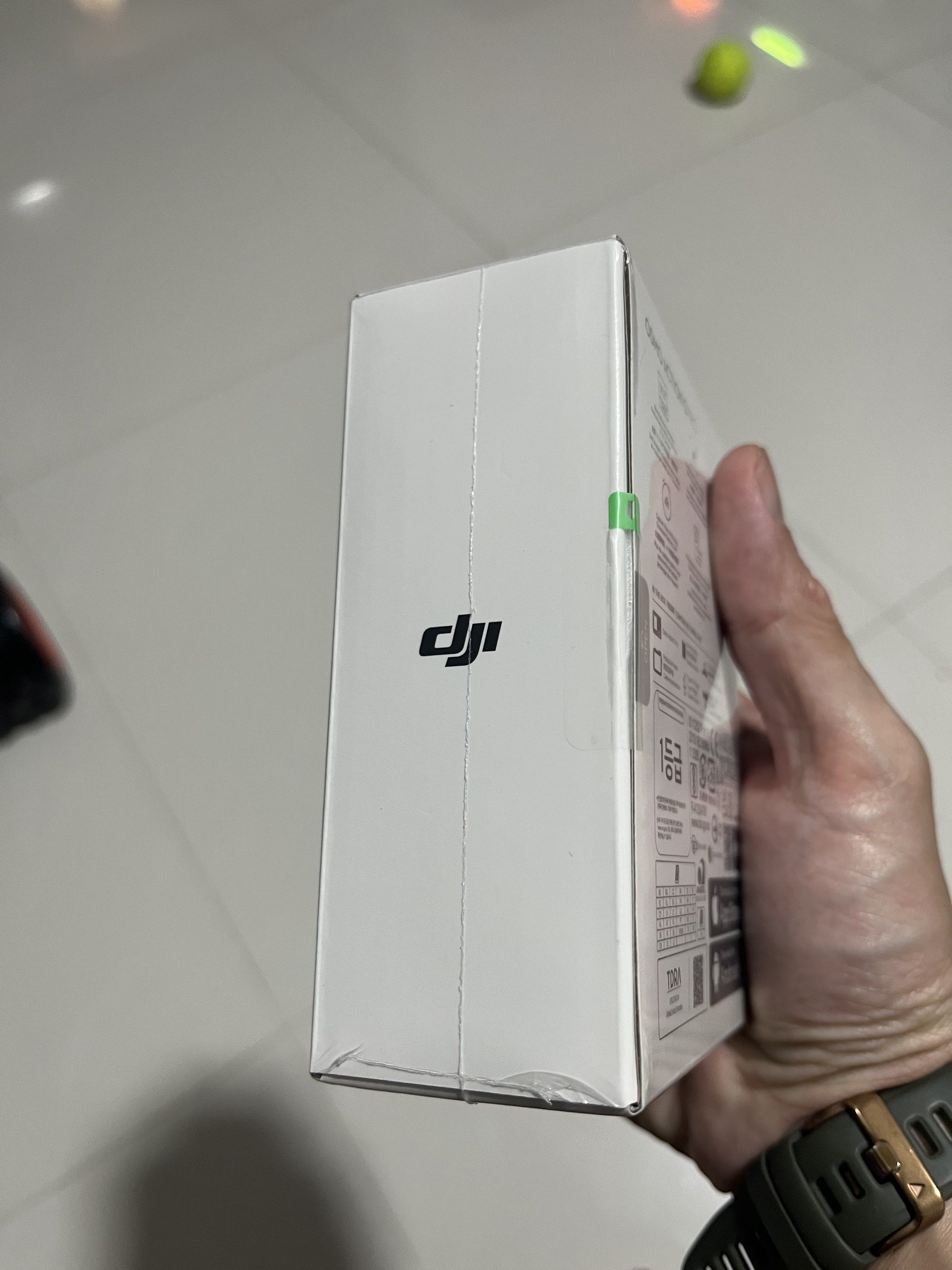 DJI osmo action 5 pro, Photography, Cameras on Carousell