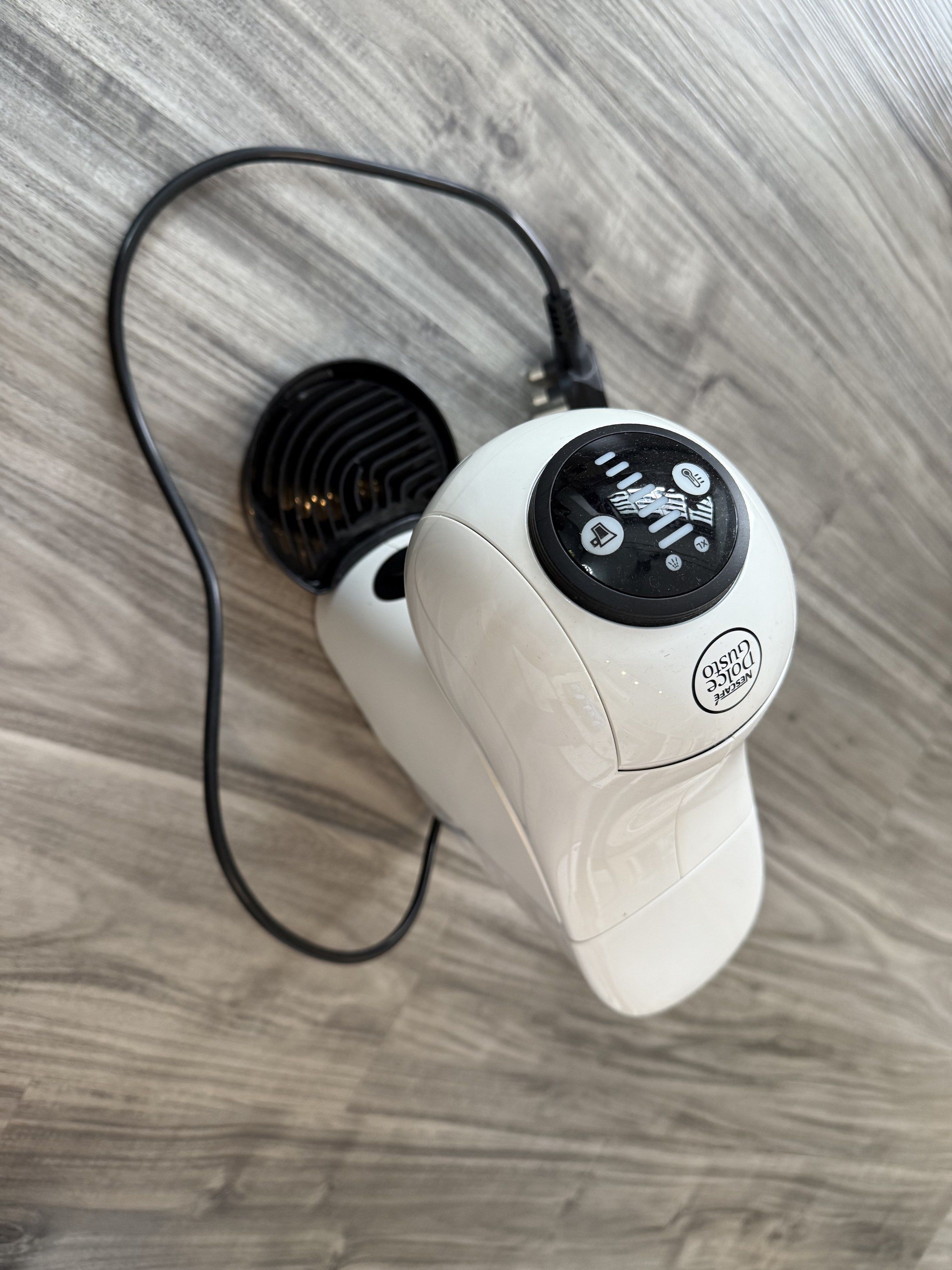 Dolce Gusto Coffee Machine - White, TV & Home Appliances, Kitchen ...