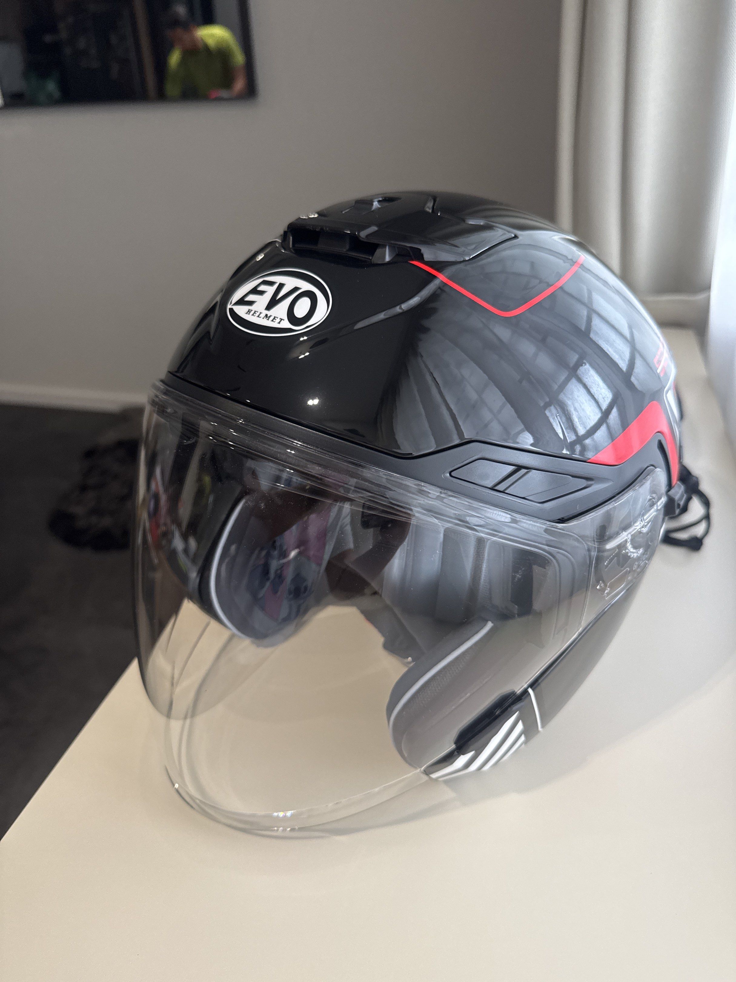 Evo helmet XL, Motorcycles, Motorcycle Apparel on Carousell
