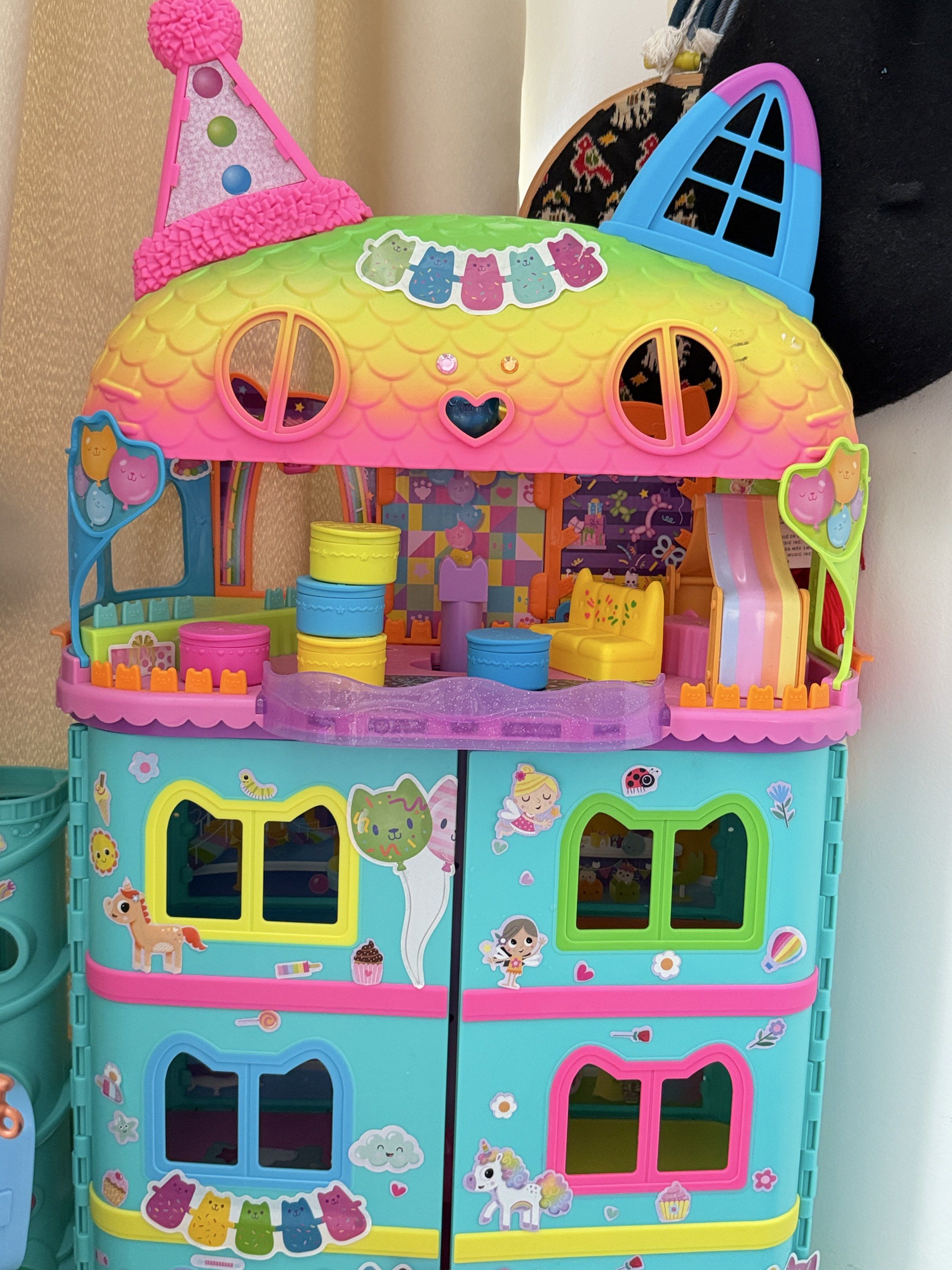 Gabby's Dollhouse Playset, Hobbies & Toys, Toys & Games on Carousell