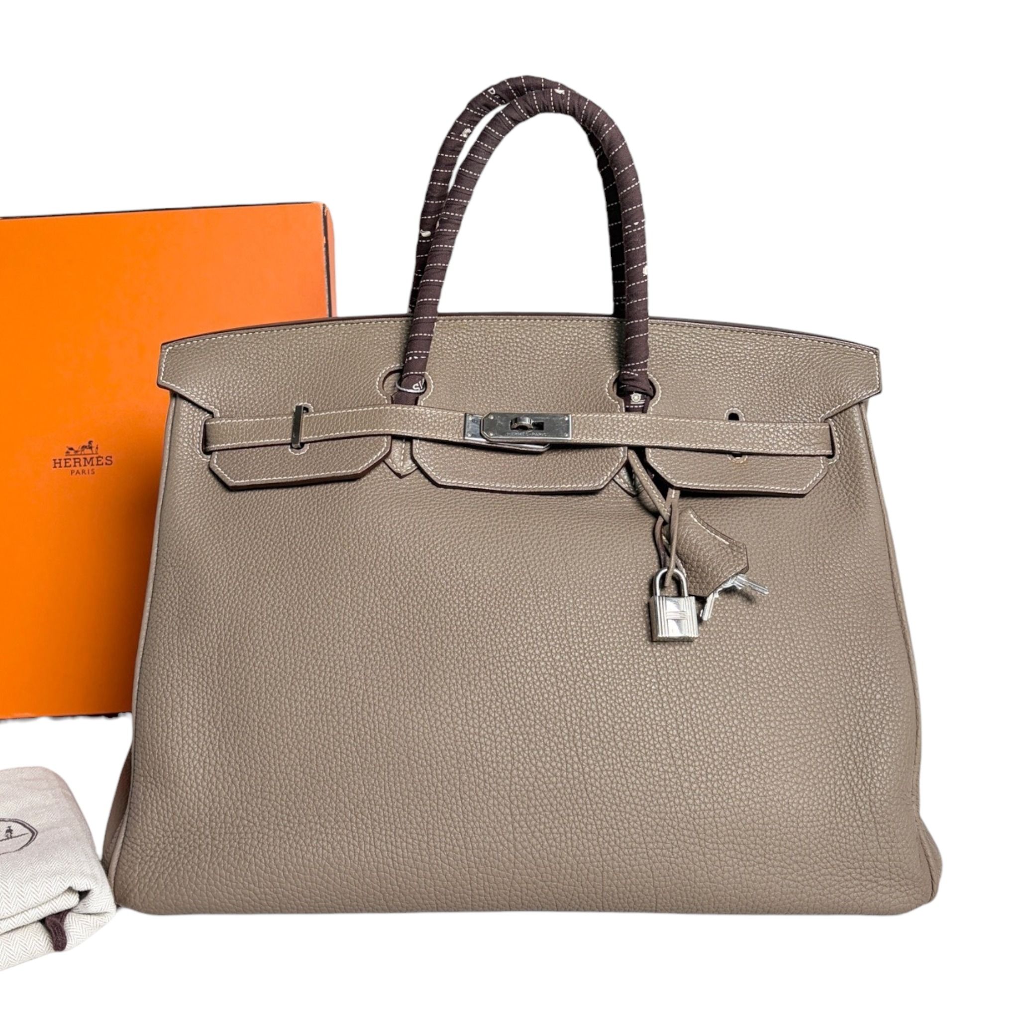 Hermes Birkin 40 in Etoupe Togo PHW, Luxury, Bags & Wallets on Carousell