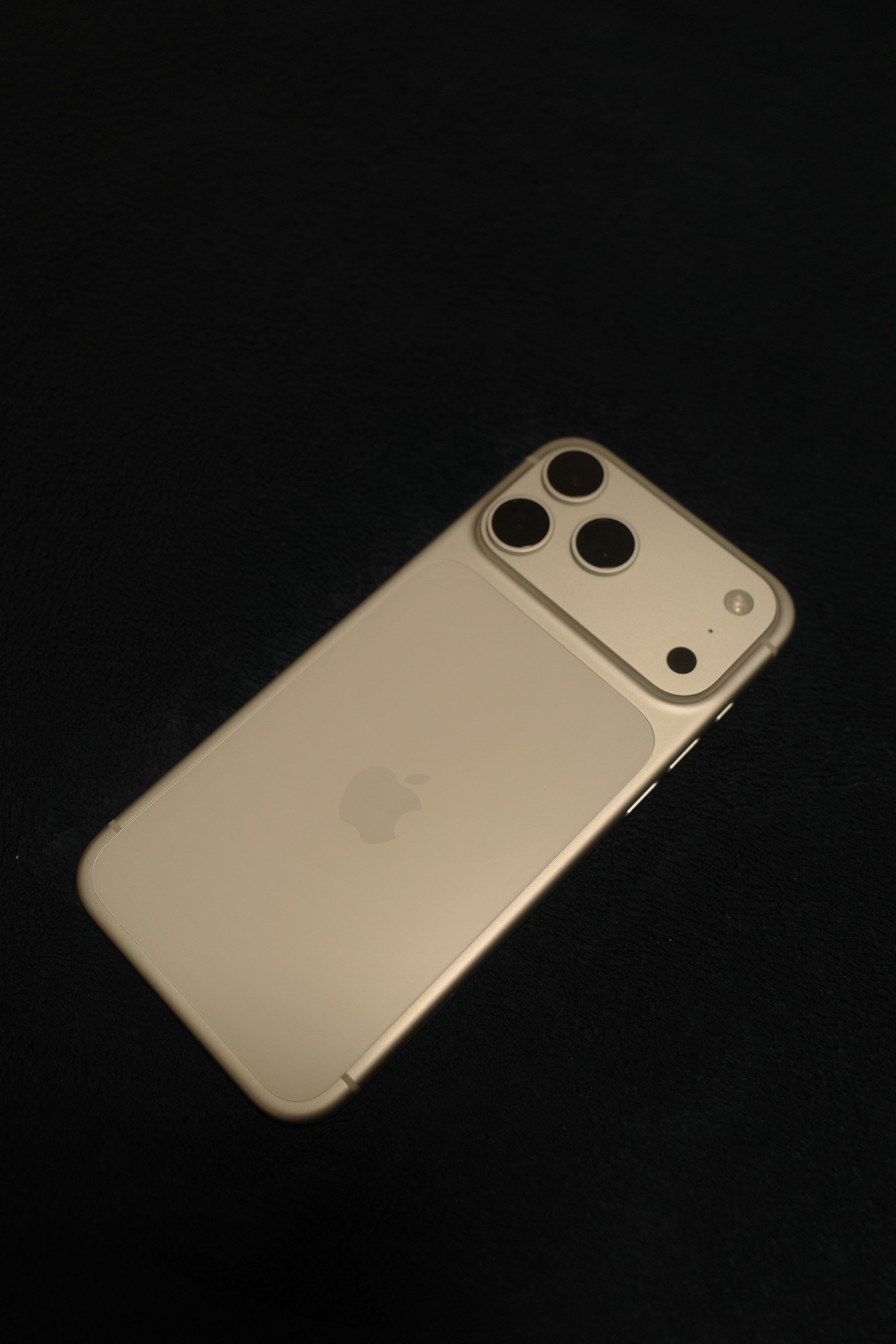 iPhone 17 Pro Max Silver 512GB, Mobile Phones & Gadgets, Mobile Phones ...