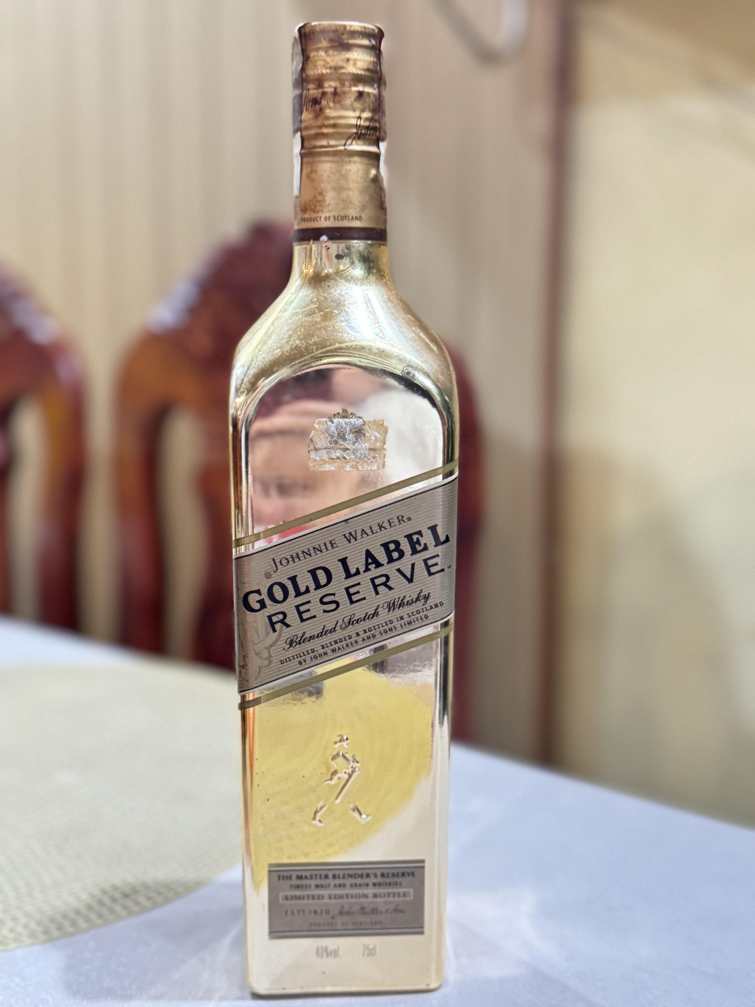 Johnnie Walker Gold Label Reserve Limited Edition, Food & Drinks ...