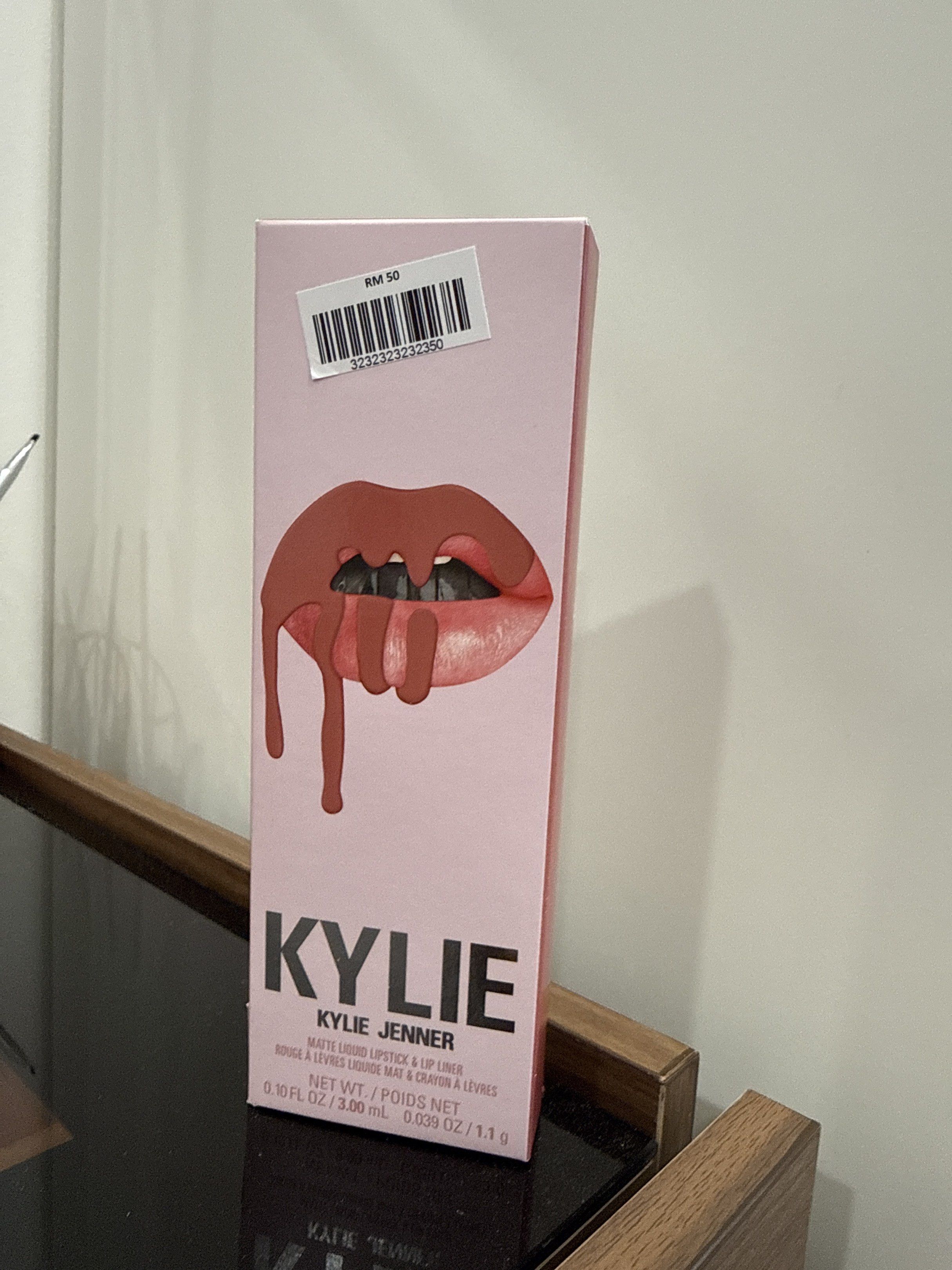 Kylie Matte Lip Kit, Beauty & Personal Care, Face, Makeup on Carousell
