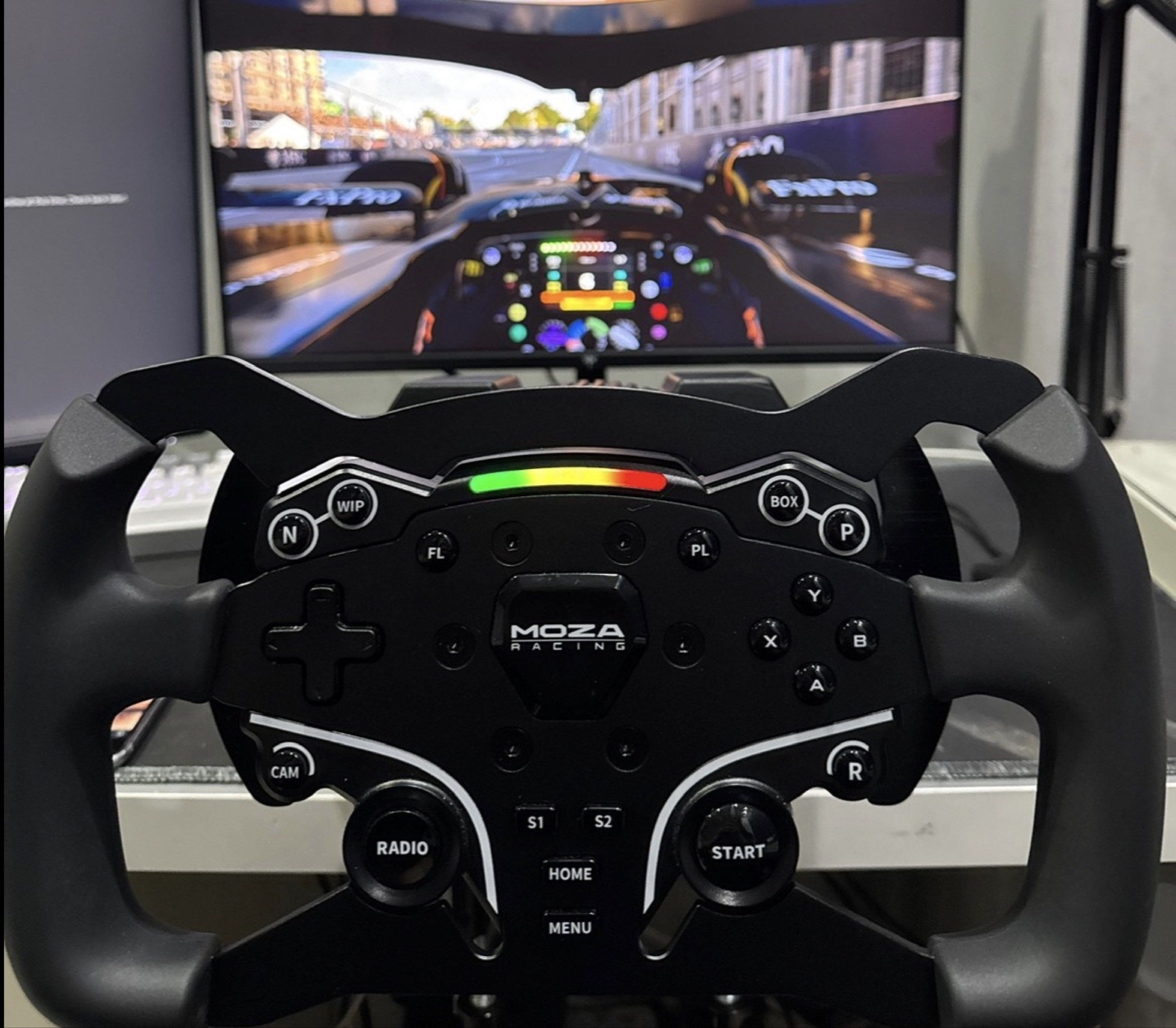 MOZA R5 All-in-One PC Gaming Racing Simulator 3PCS Bundle: 5.5Nm Direct ...