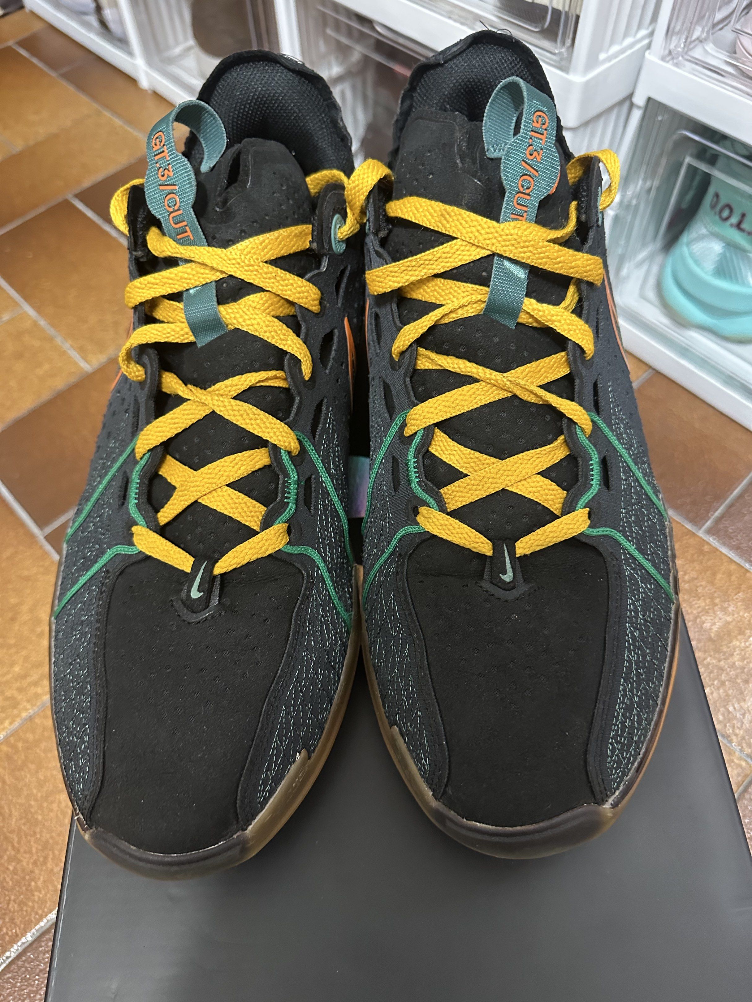 nike gt cut 3 basketball shoes, Men's Fashion, Footwear, Sneakers on ...