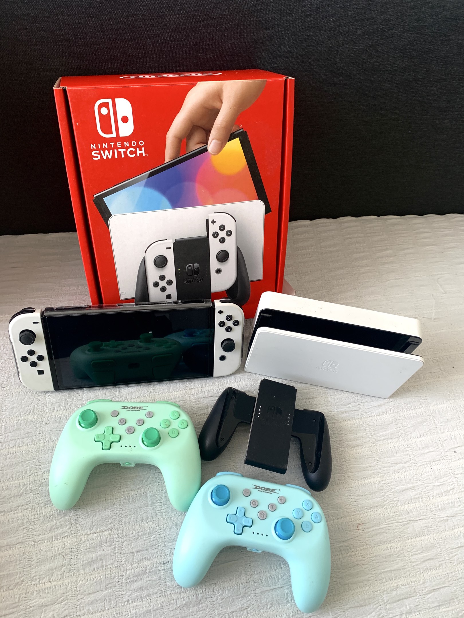 Nintendo Switch OLED Model with Accessories, Video Gaming, Video Game ...